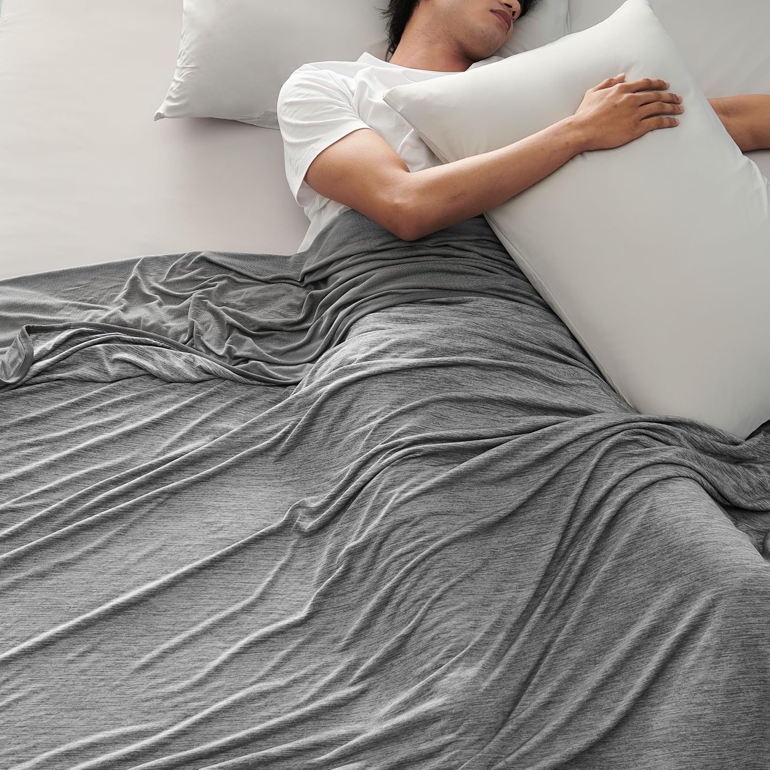 Amazon.com: Bedsure Breescape Cooling Blanket Queen Size for Hot ...