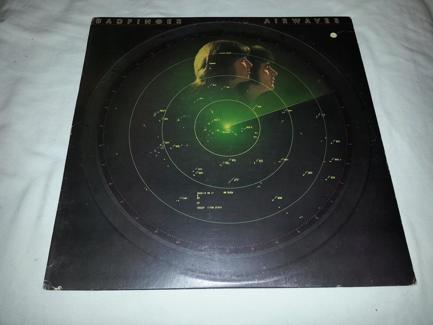 Amazon.com: Badfinger "Airwaves" LP: CDs & Vinyl