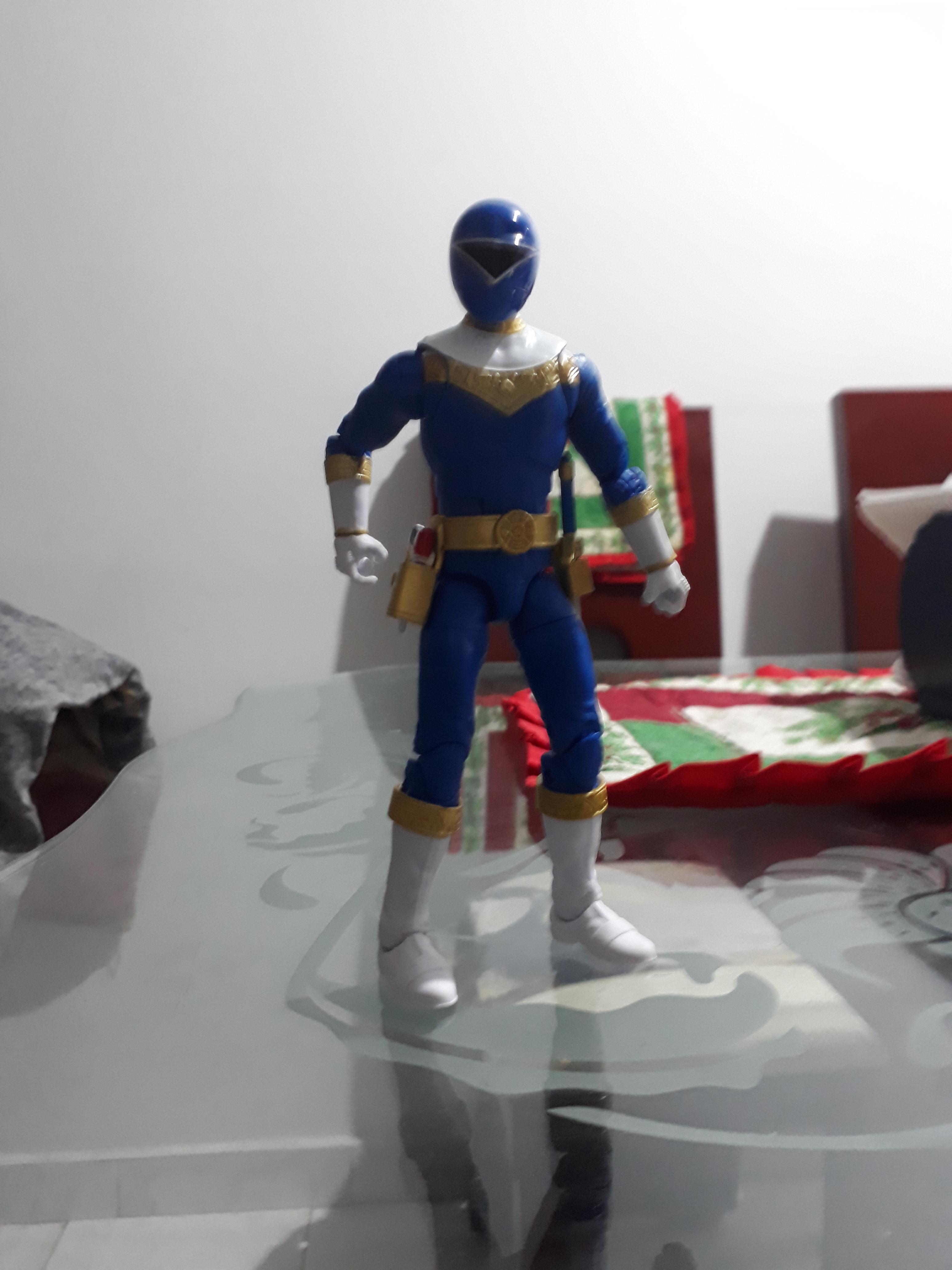 Amazon.com: Power Rangers Lightning Collection 6-Inch Zeo Blue Ranger ...