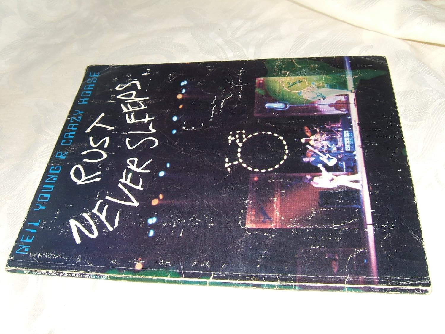 Neil Young and Crazy Horse RUST NEVER SLEEPS: Neil Young: Amazon.com: Books