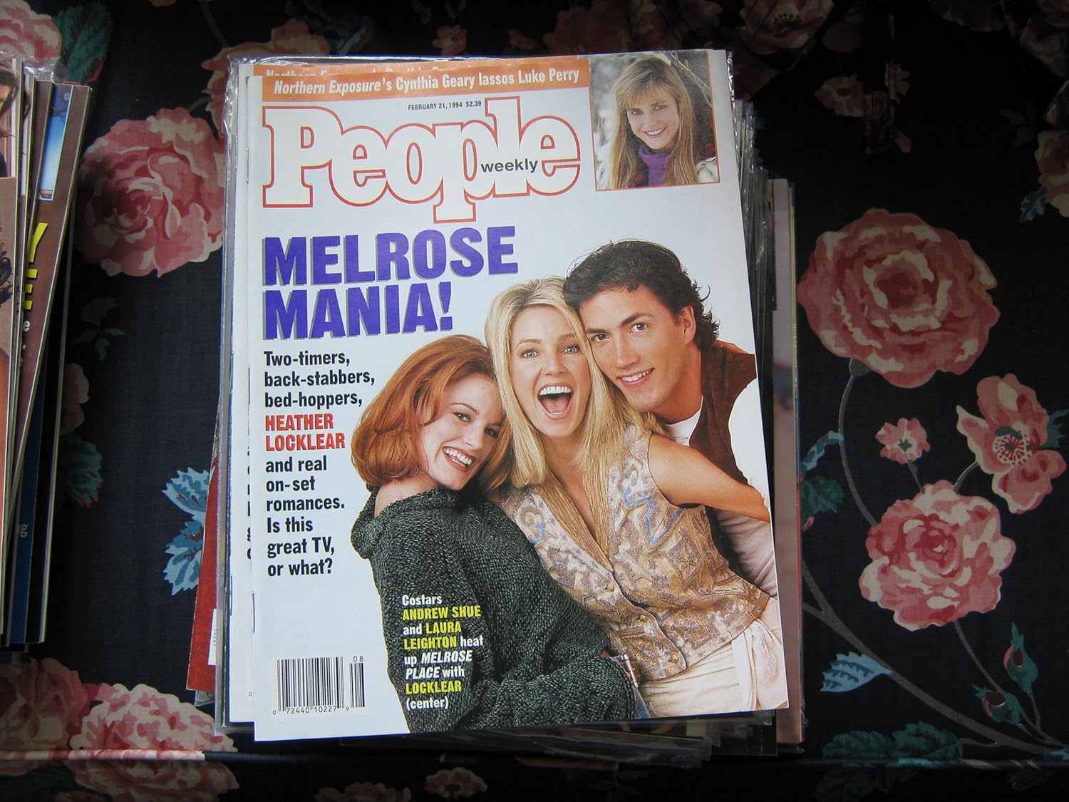People Weekly (MELROSE MANIA ! , Andrew Shue , Laura Leighton & Heather ...