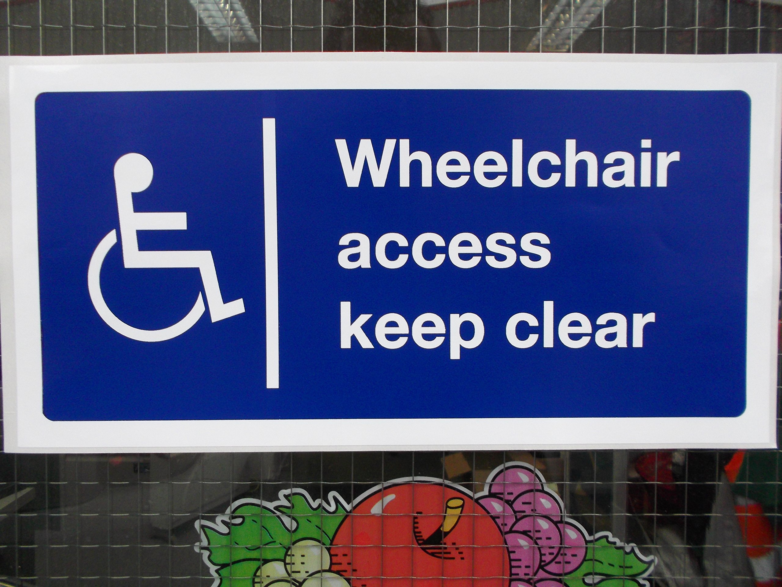 Health & Safety Signs - Wheelchair Access Keep Clear - 300x150mm Self ...