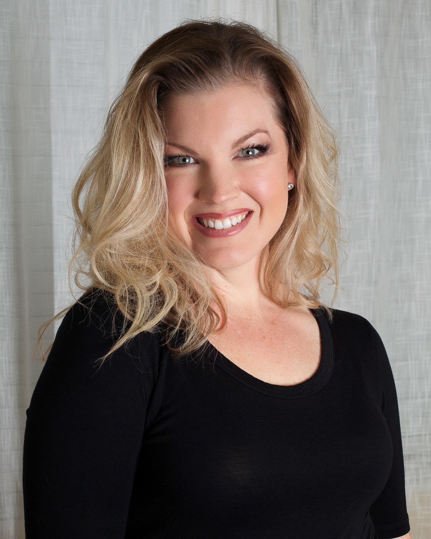 Amazon.com: Stephanie Harter: books, biography, latest update