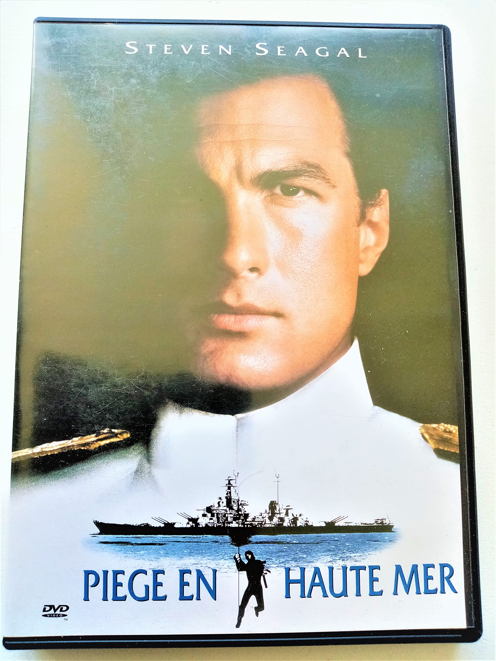 Amazon.com: Under Siege : Steven Seagal, Gary Busey, Tommy Lee Jones ...