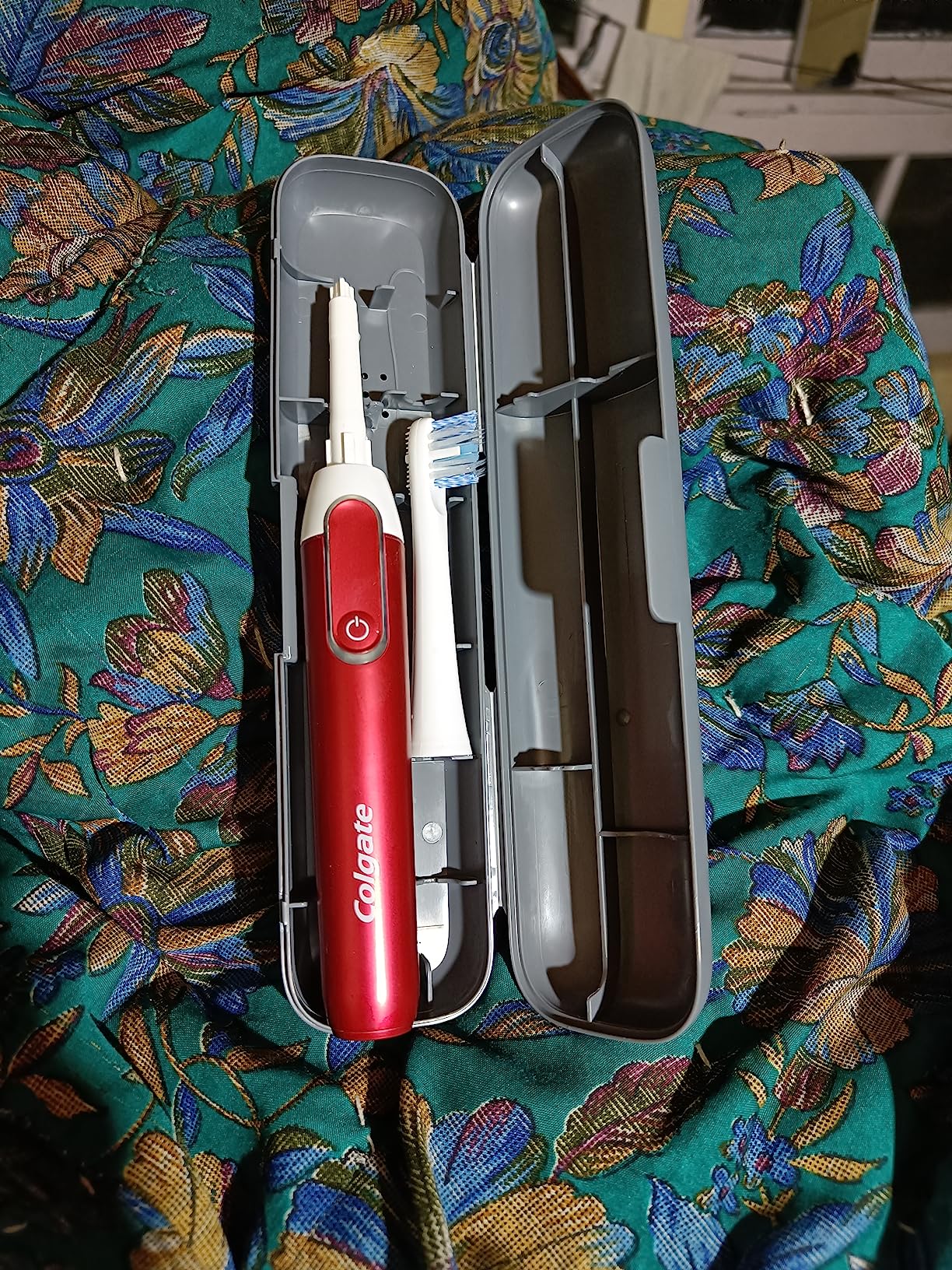 Colgate Proclinical 500R Whitening Rechargeable Sonic Toothbrush ...