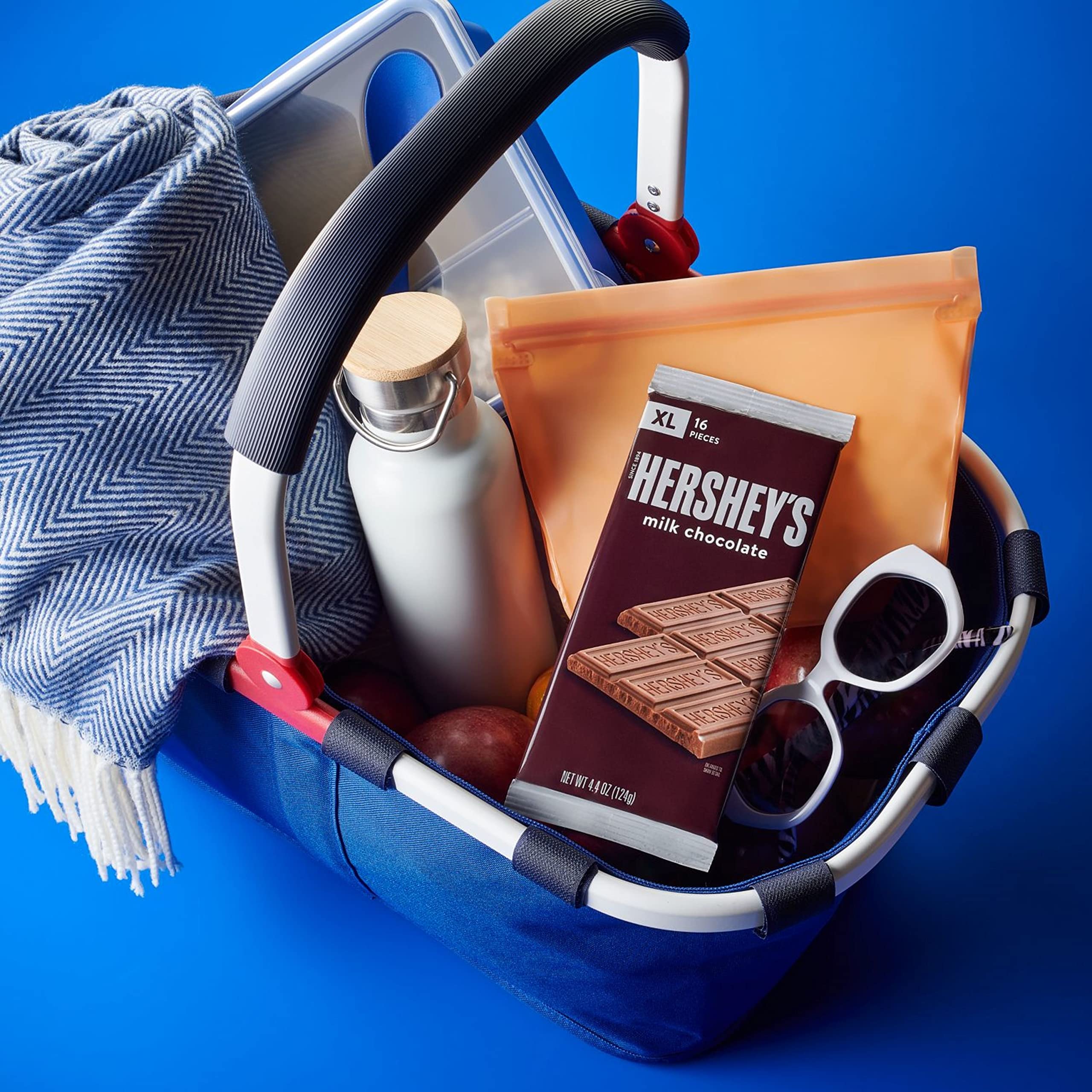hershey-s-milk-chocolate-extra-large-candy-bar-full-size-4-4-oz-bar