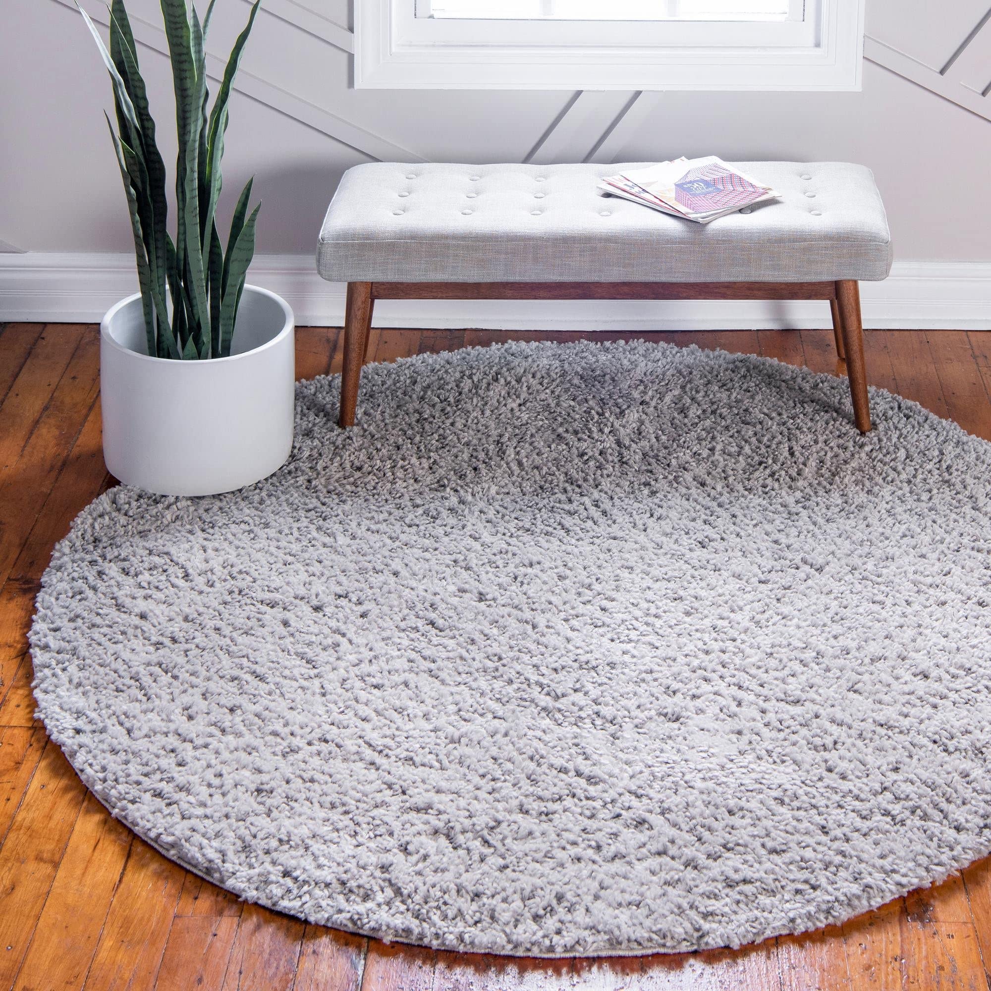 Amazon.com: Rugs.com Zermatt Shag Collection Rug – 4' Round Sterling ...