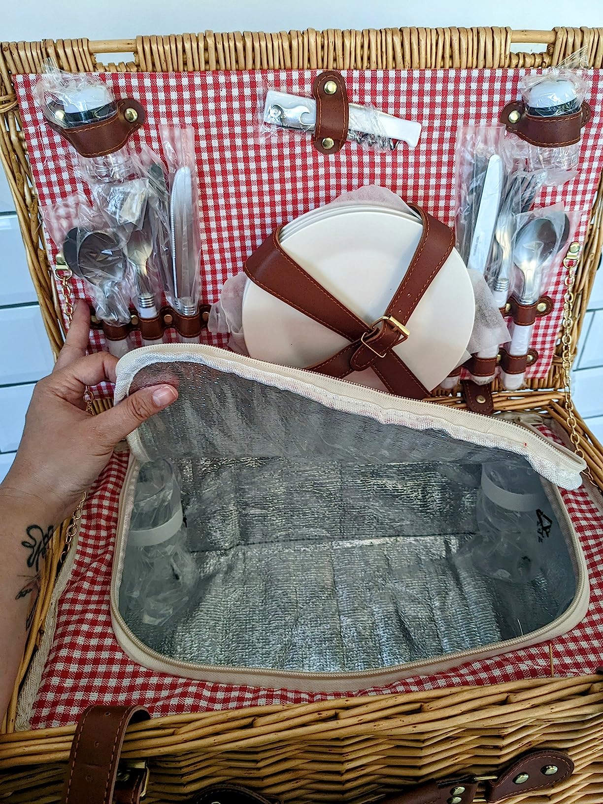 Trendi® Premium Wicker Picnic Basket Set for 4 Persons - Outdoor Hamper ...