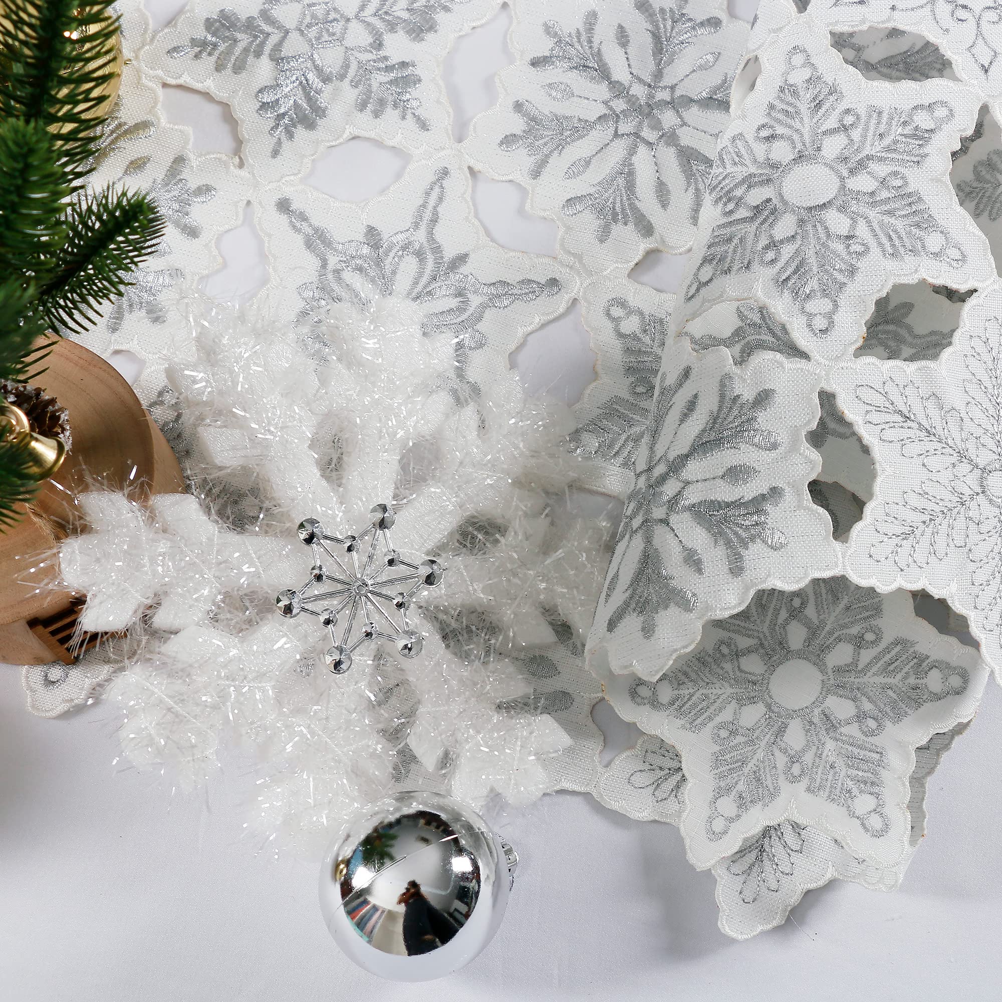 Snapklik.com : Christmas Snowflakes Table Runner 120 Inches Long ...
