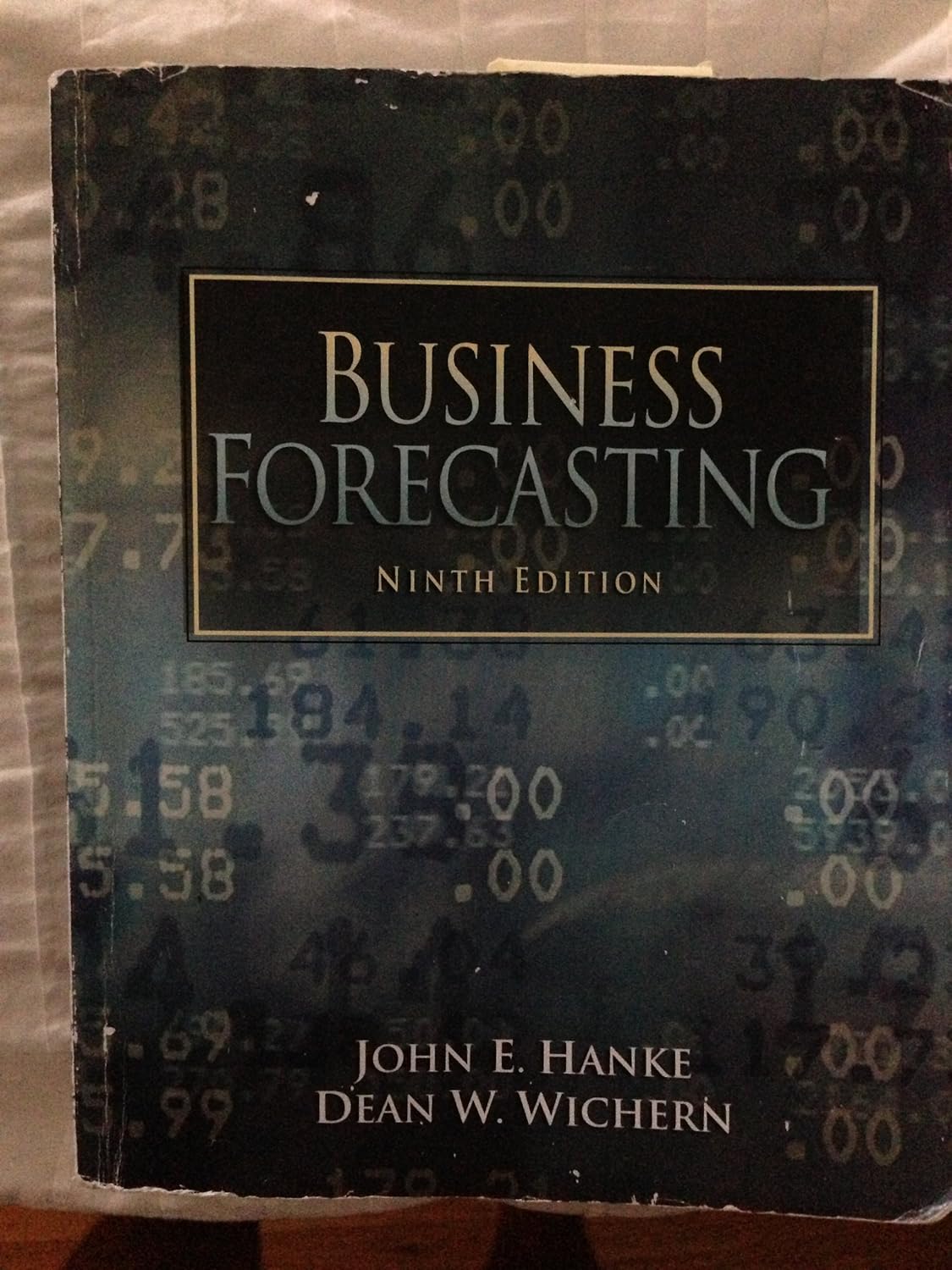 Business Forecasting: Hanke, John, Wichern, Dean: 9780132301206: Amazon ...