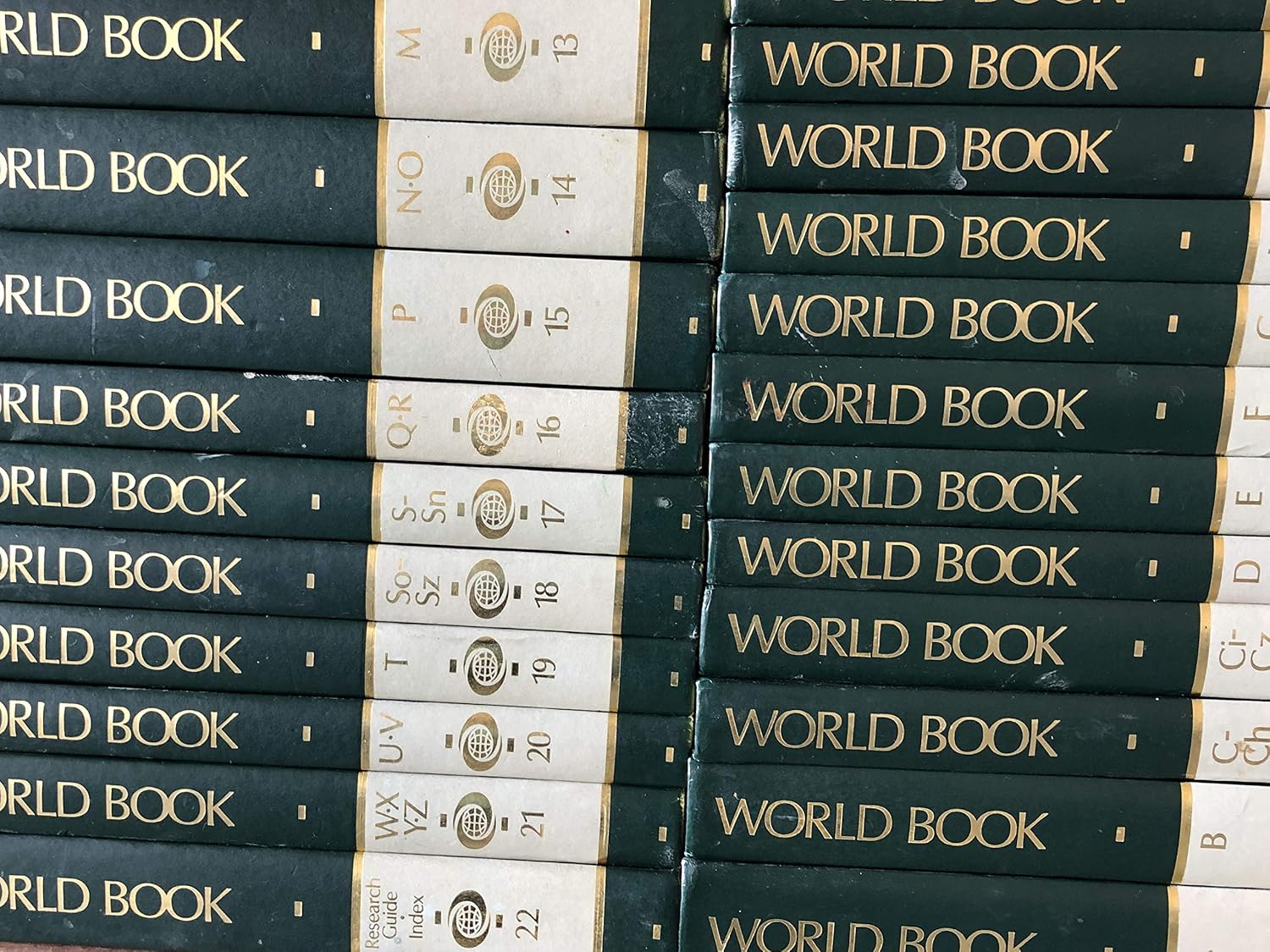 The World Book Encyclopedia 1990 (Complete 22 Volume Set): World Book ...