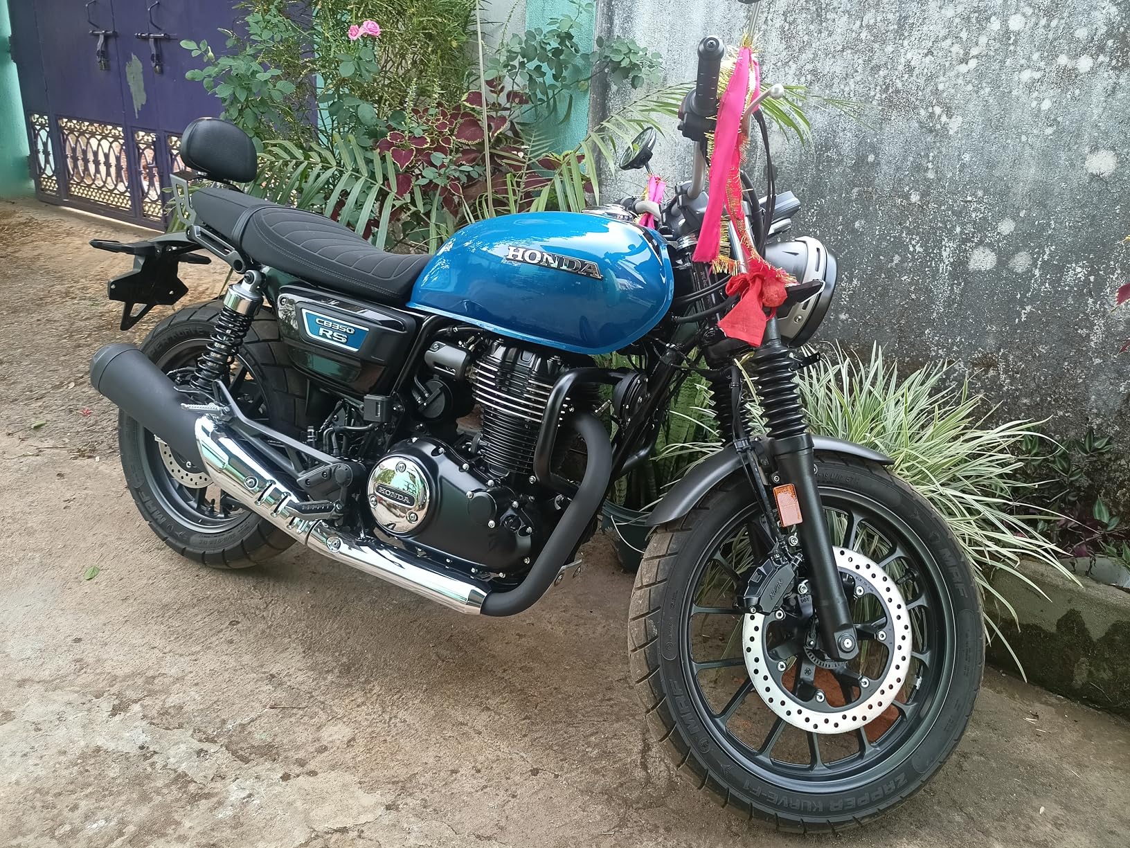 Auto Infinity Backrest Compatible With Honda CB350-RS (Black, Pack of 1 ...