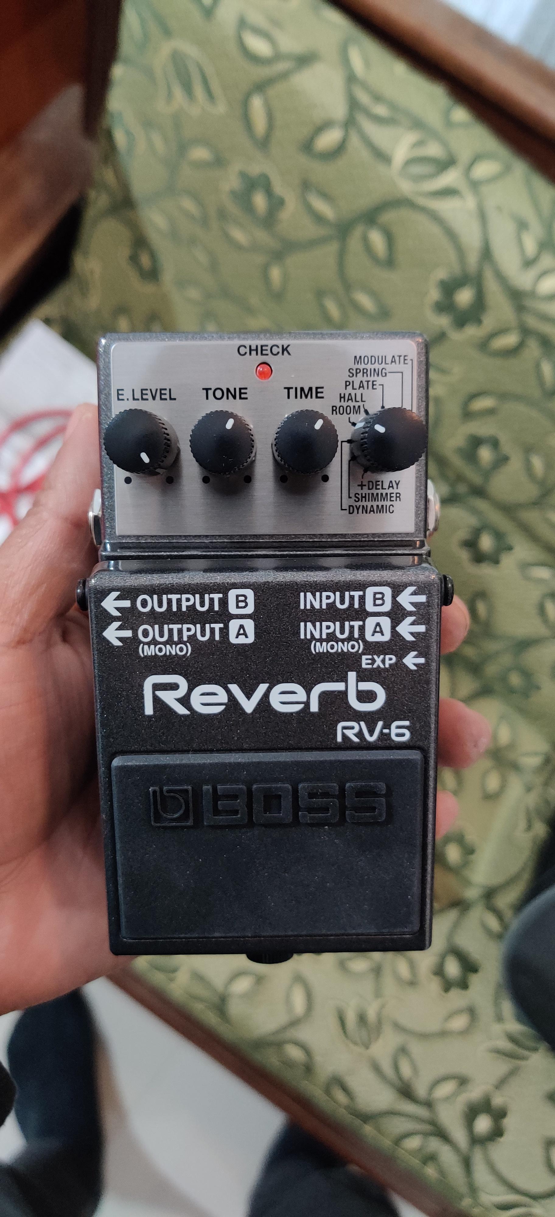 BOSS RV-6 Digital Reverb Effects Pedal, Black : Amazon.in: Musical ...
