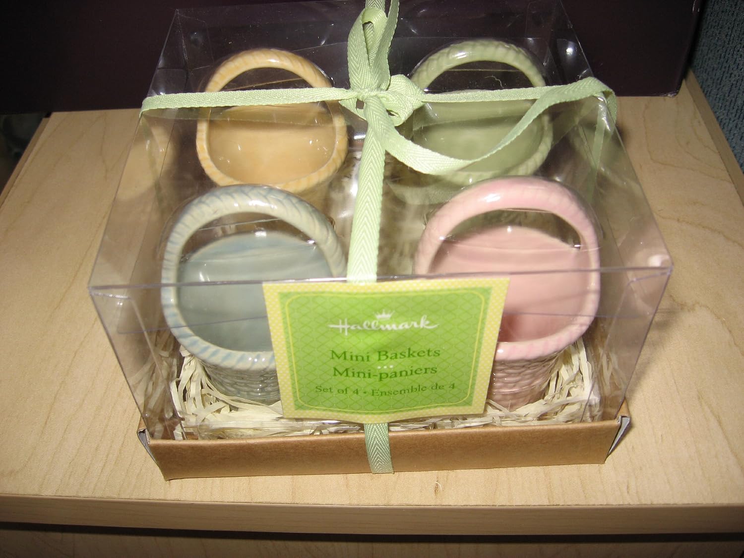Amazon.com: Hallmark Set of 4 Mini Baskets : Home & Kitchen