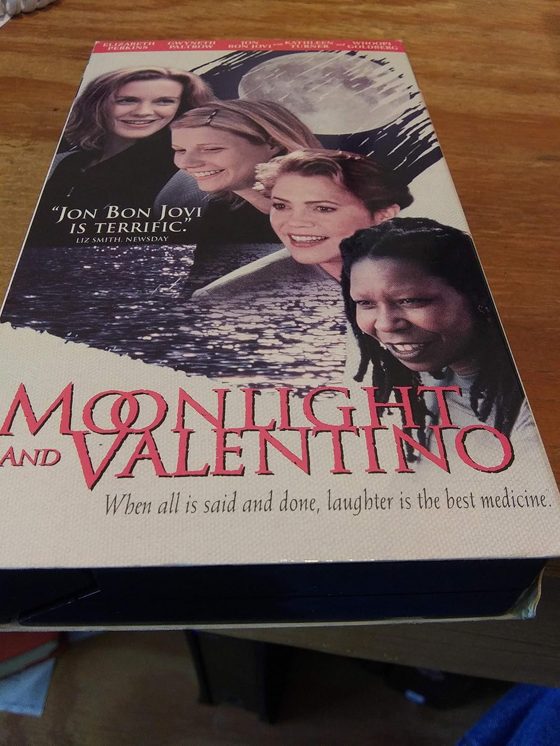 Amazon.com: Moonlight and Valentino [VHS] : Elizabeth Perkins, Whoopi ...