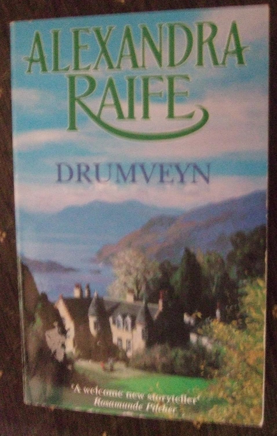 Drumveyn: Alexandra Raife: 9780340794036: Amazon.com: Books