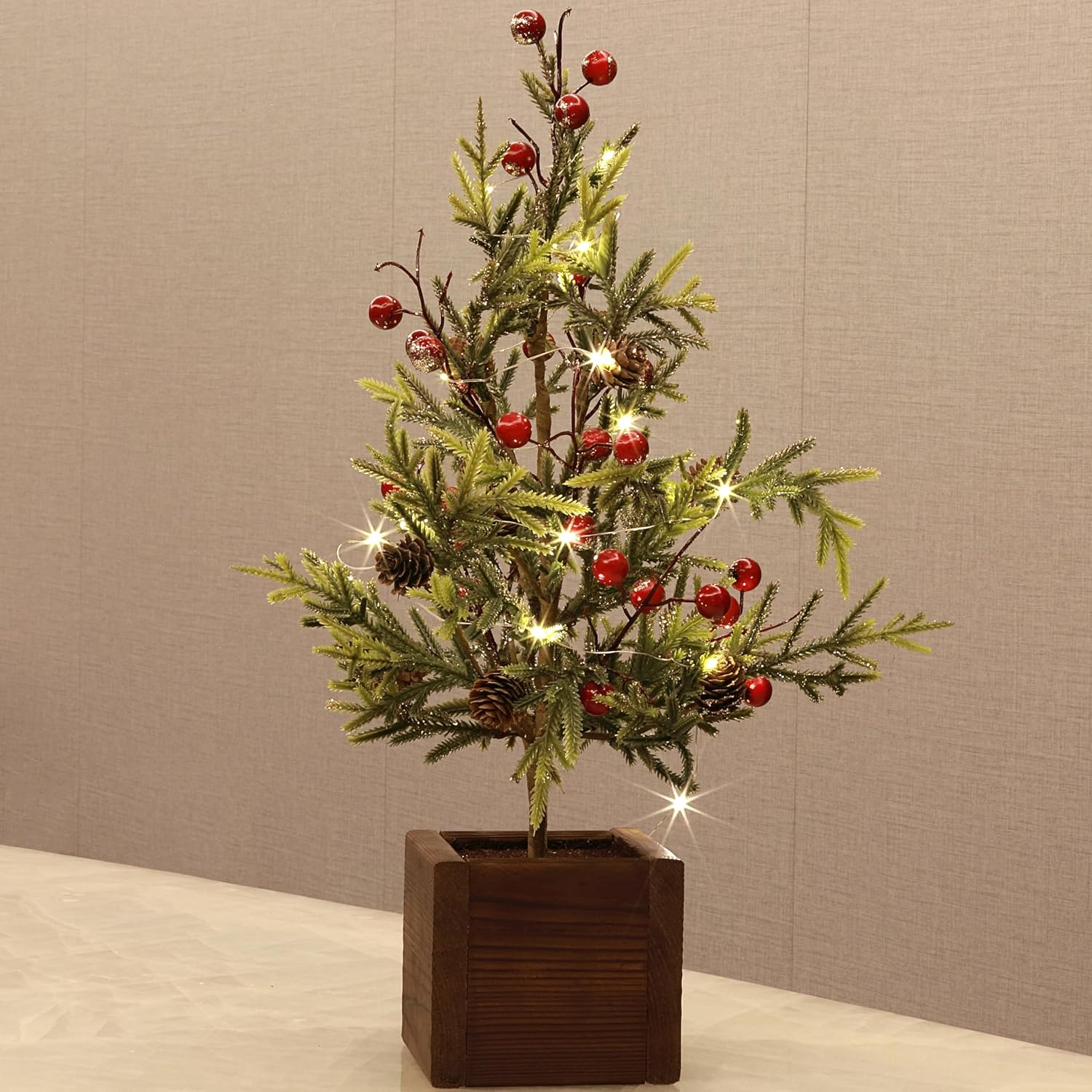 Small Pre-lit Christmas Tree, Lescli Tabletop Battery Operated ...