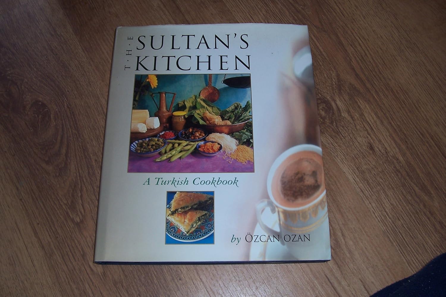 The Sultan's Kitchen: A Turkish Cookbook: Ozan, Ozcan: 9789625932231 ...