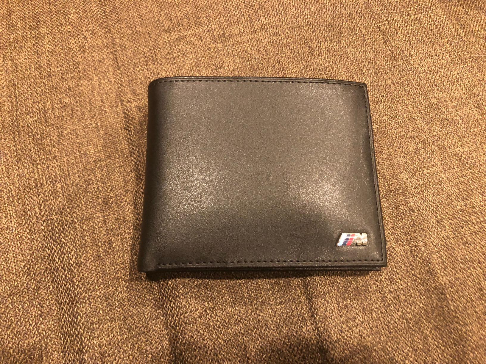 Amazon.co.jp: BMW純正（日本未発売） M ウォレット ブラック レザー 財布 80210435794 : ファッション