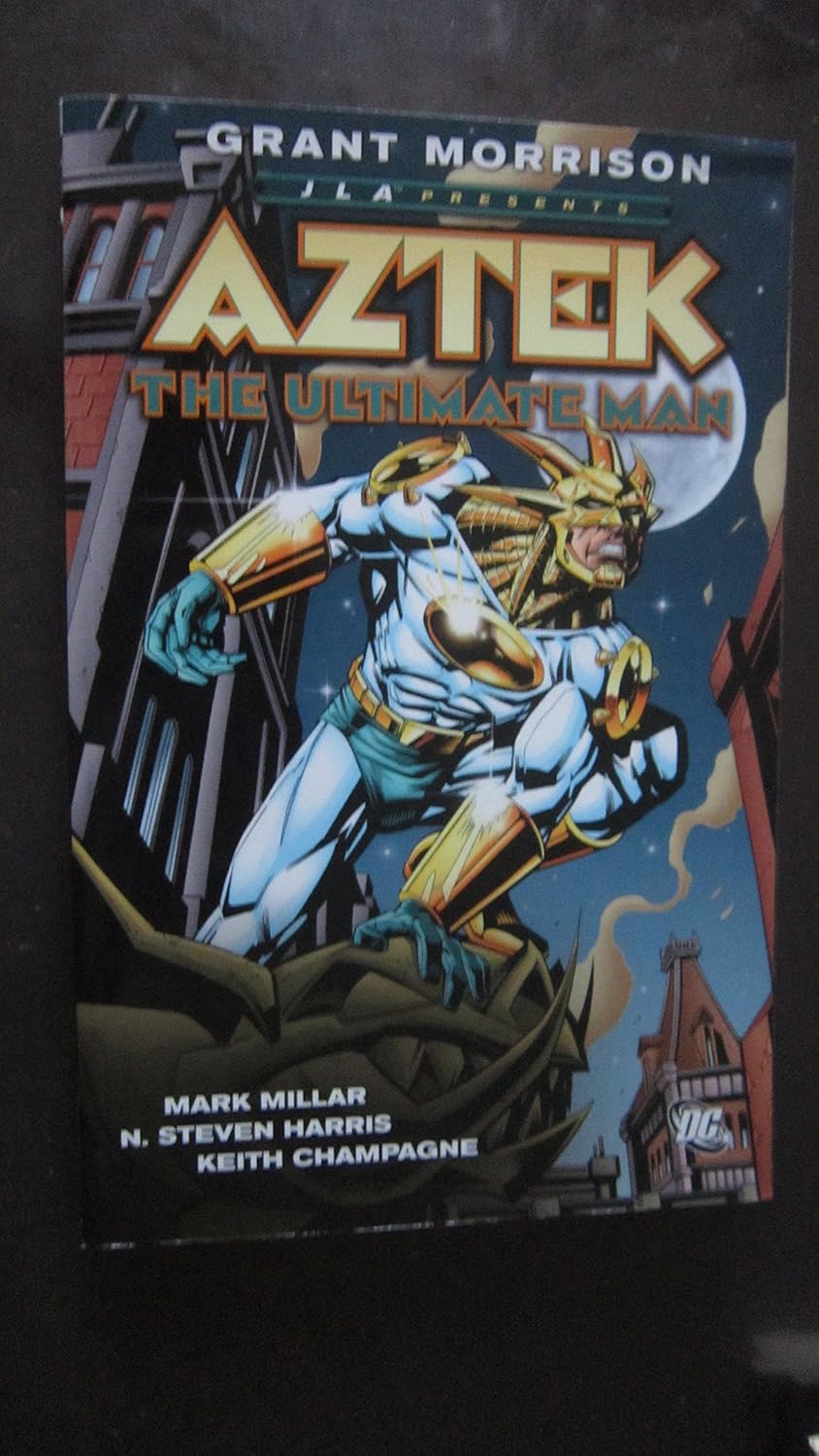 Amazon.com: JLA Presents: Aztek - the Ultimate Man: 9781401216887 ...