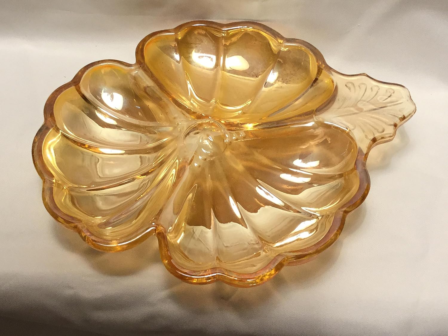 Amazon.com | Vintage Marigold Carnival Glass Clover Candy Dish: Candy ...