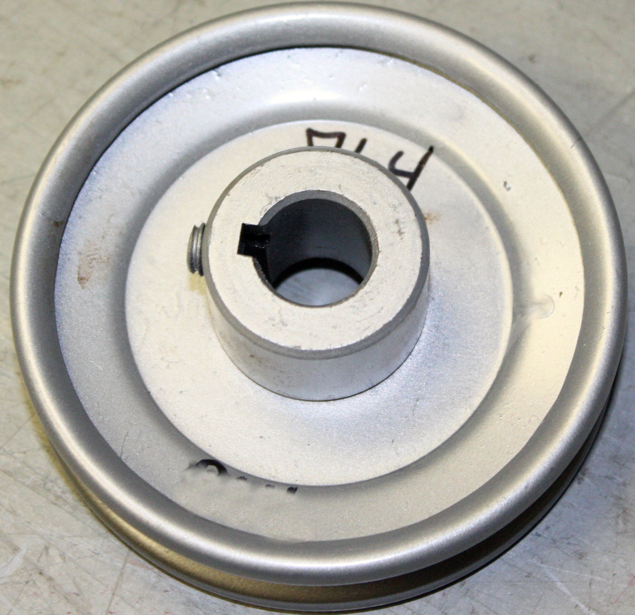 Amazon.com : Rotary 764 3 1/2" Steel V Idler Pulley P-318 5/8" CH 3/16 ...