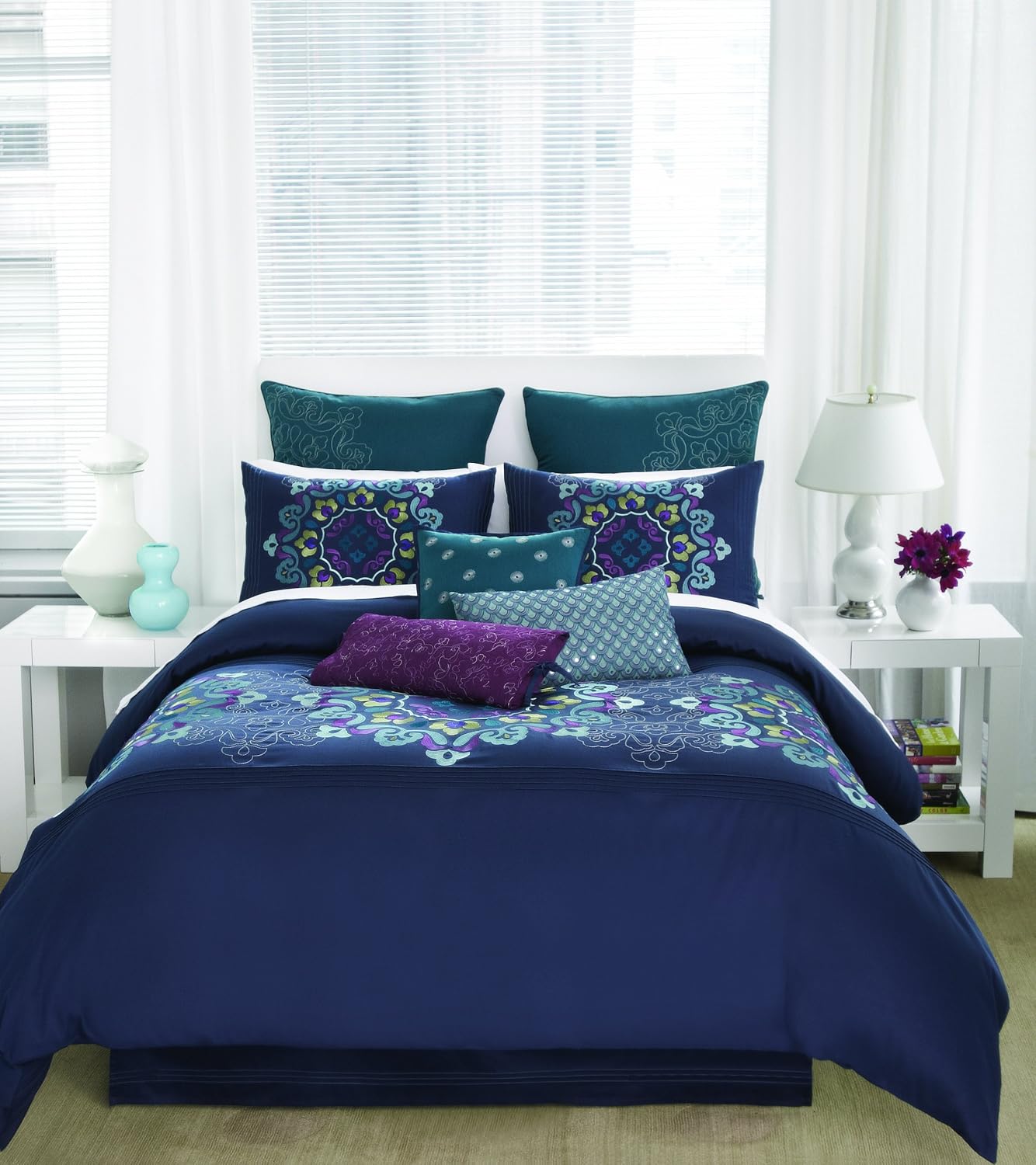 Amazon.com: Modern Living Bianca Comforter Set, Queen : Home & Kitchen