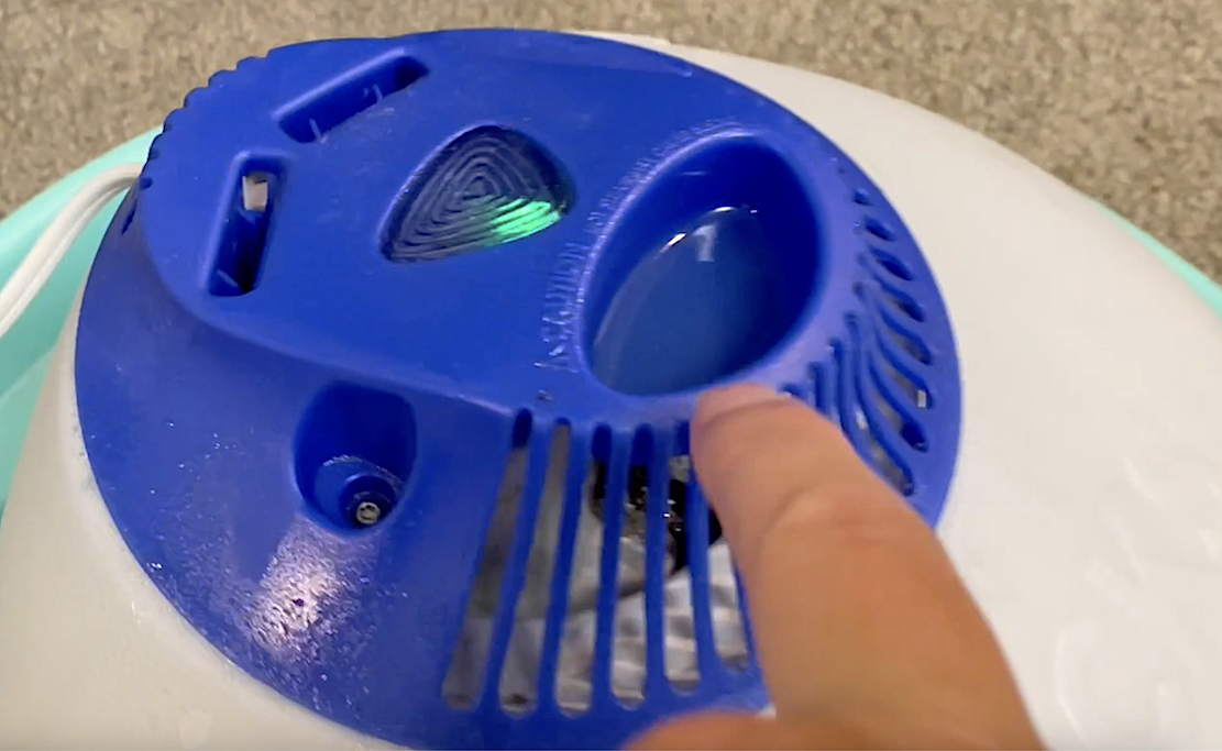 Watch Vicks Vaporizer 1.5 gallon. Using all winter to add moisture on ...
