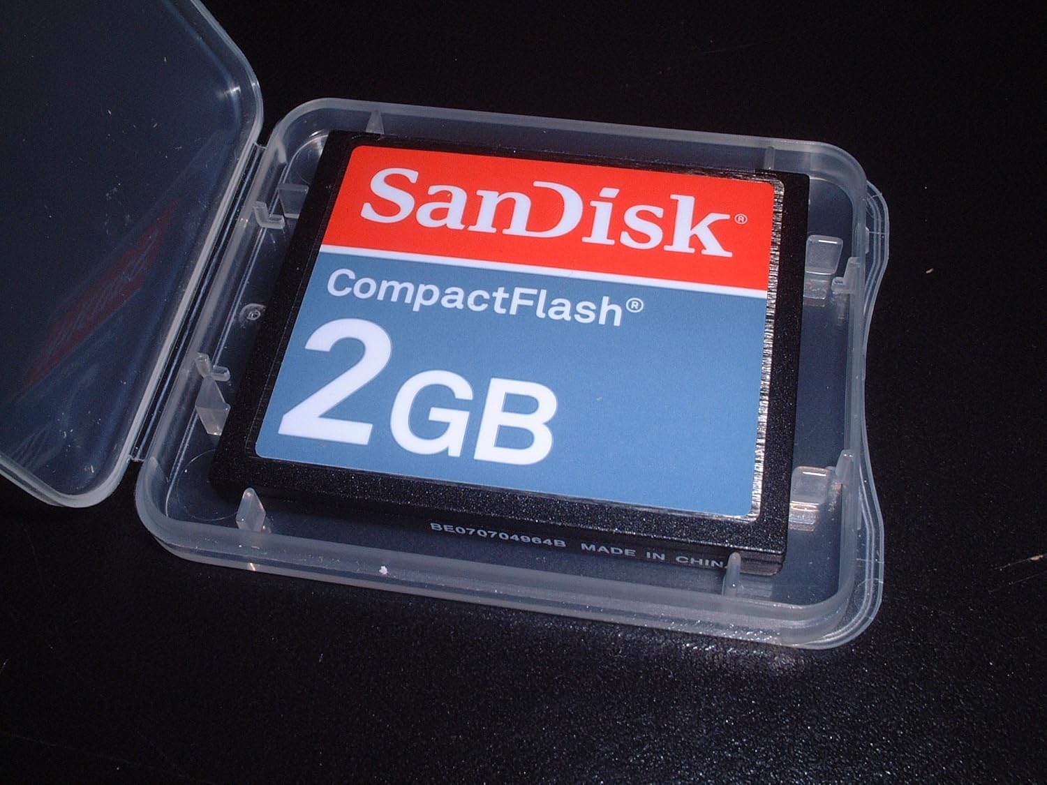 Amazon.com: SanDisk SDCFB204876 2GB CompactFlash Card : Electronics