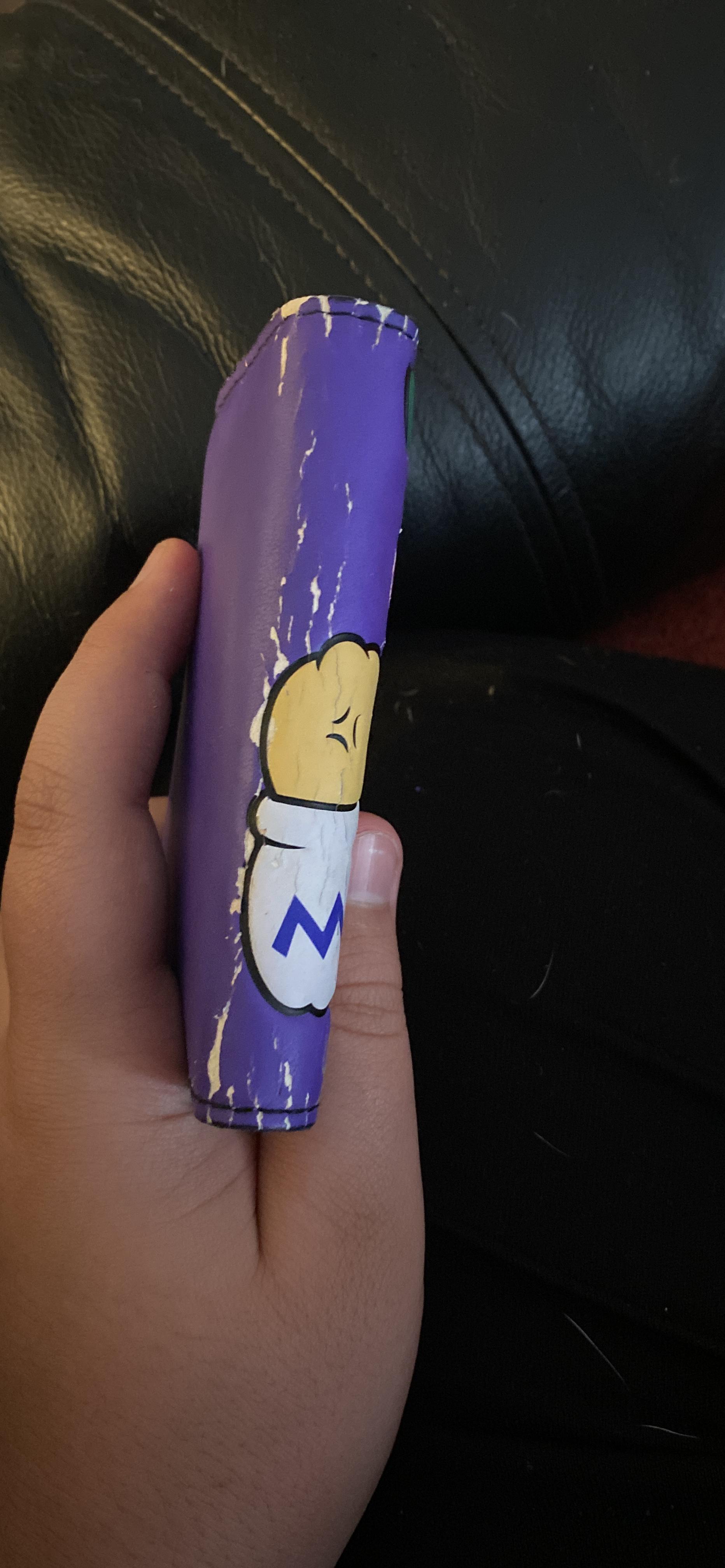 Amazon.com: Wario Tri Fold Chain Wallet : Clothing, Shoes & Jewelry