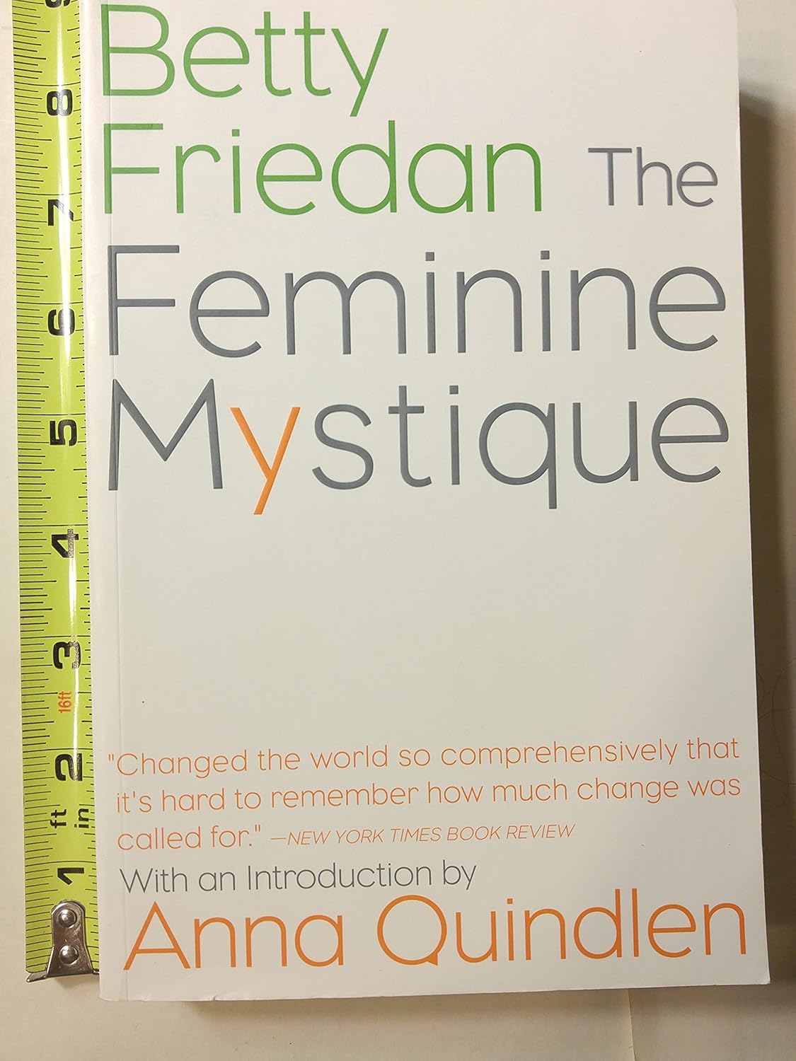 Amazon.com: The Feminine Mystique: 9780393322576: Friedan, Betty ...