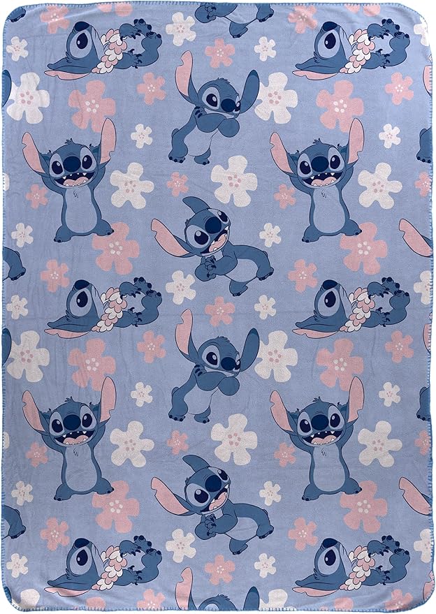 Amazon.com: Jay Franco Kids Plush Throw Blanket – Soft & Cozy Fleece ...