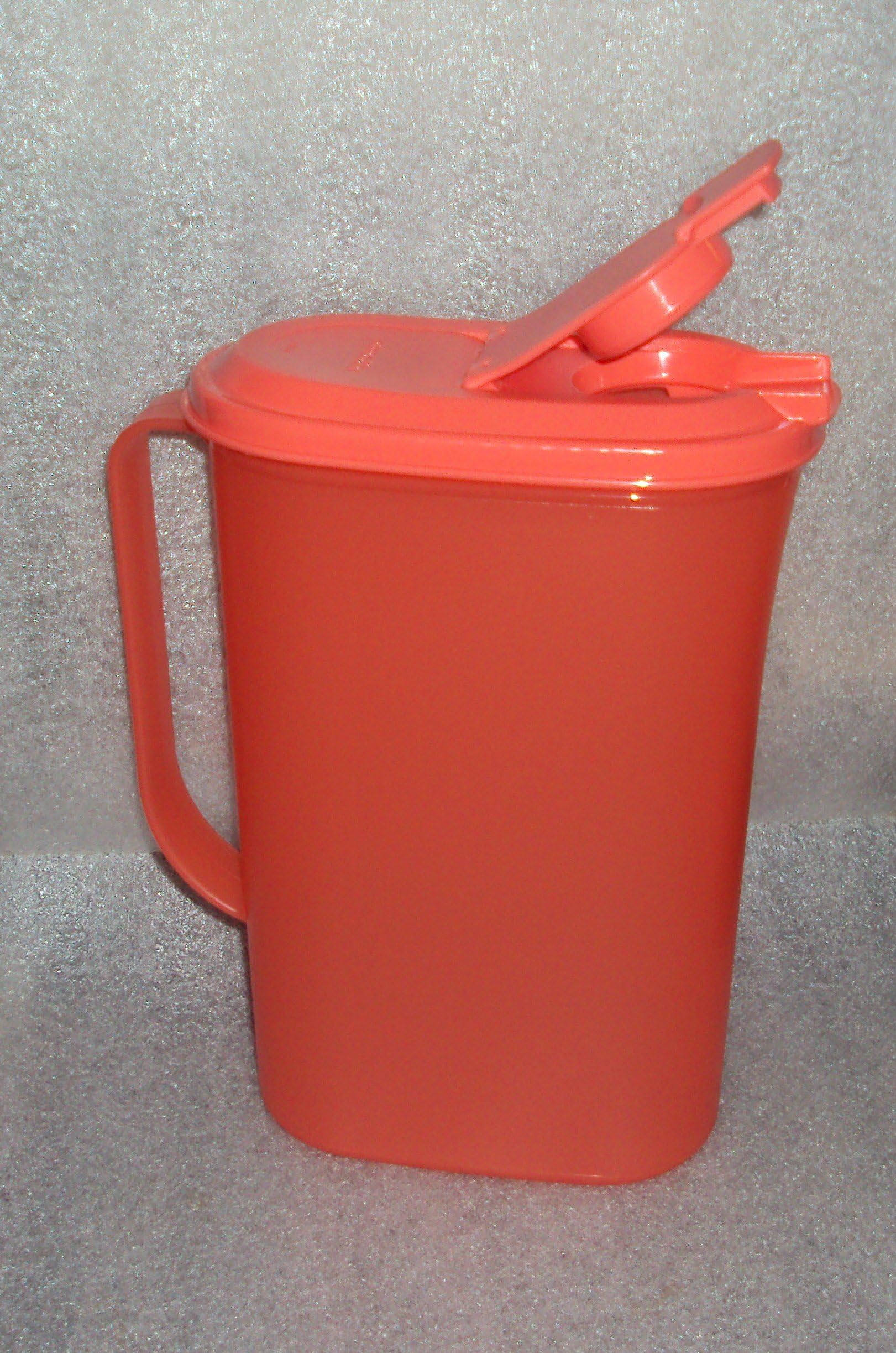 Amazon.com: Tupperware 2 Quart Refrigerator Pitcher Slim Line ...