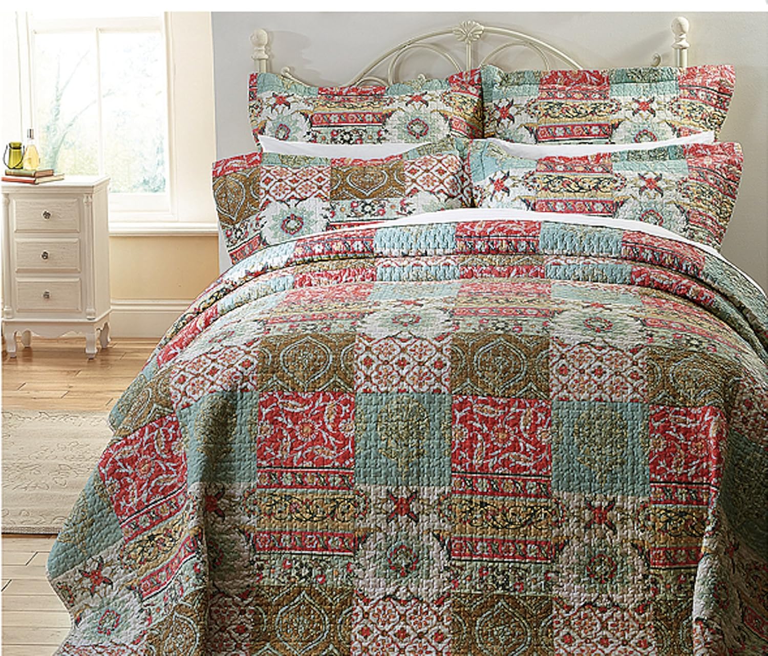 Amazon.com: Single Traditional Patchwork Design Gentley Quilted ...