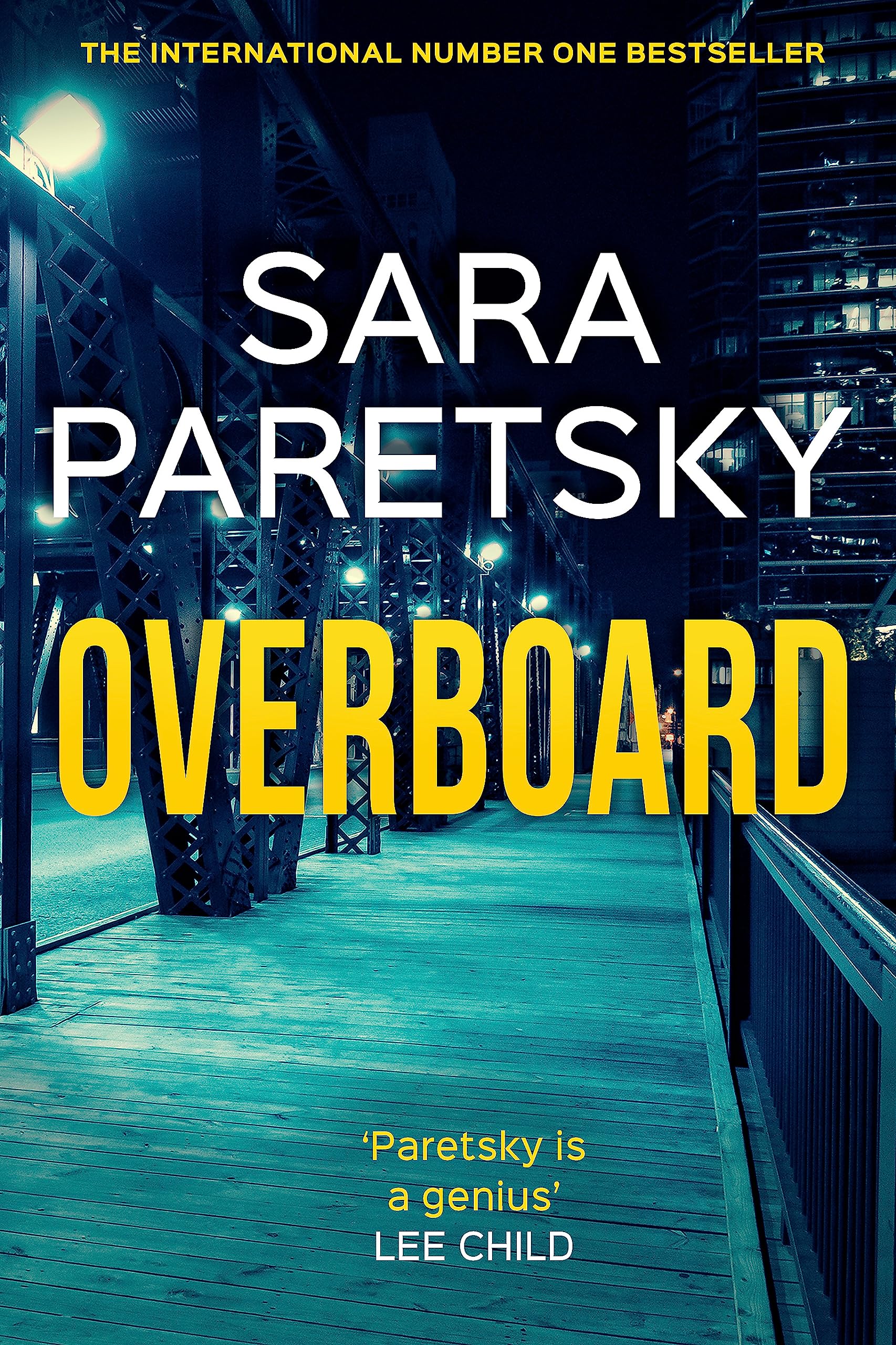 Overboard: V.I. Warshawski 21 : Paretsky, Sara: Amazon.co.uk: Books