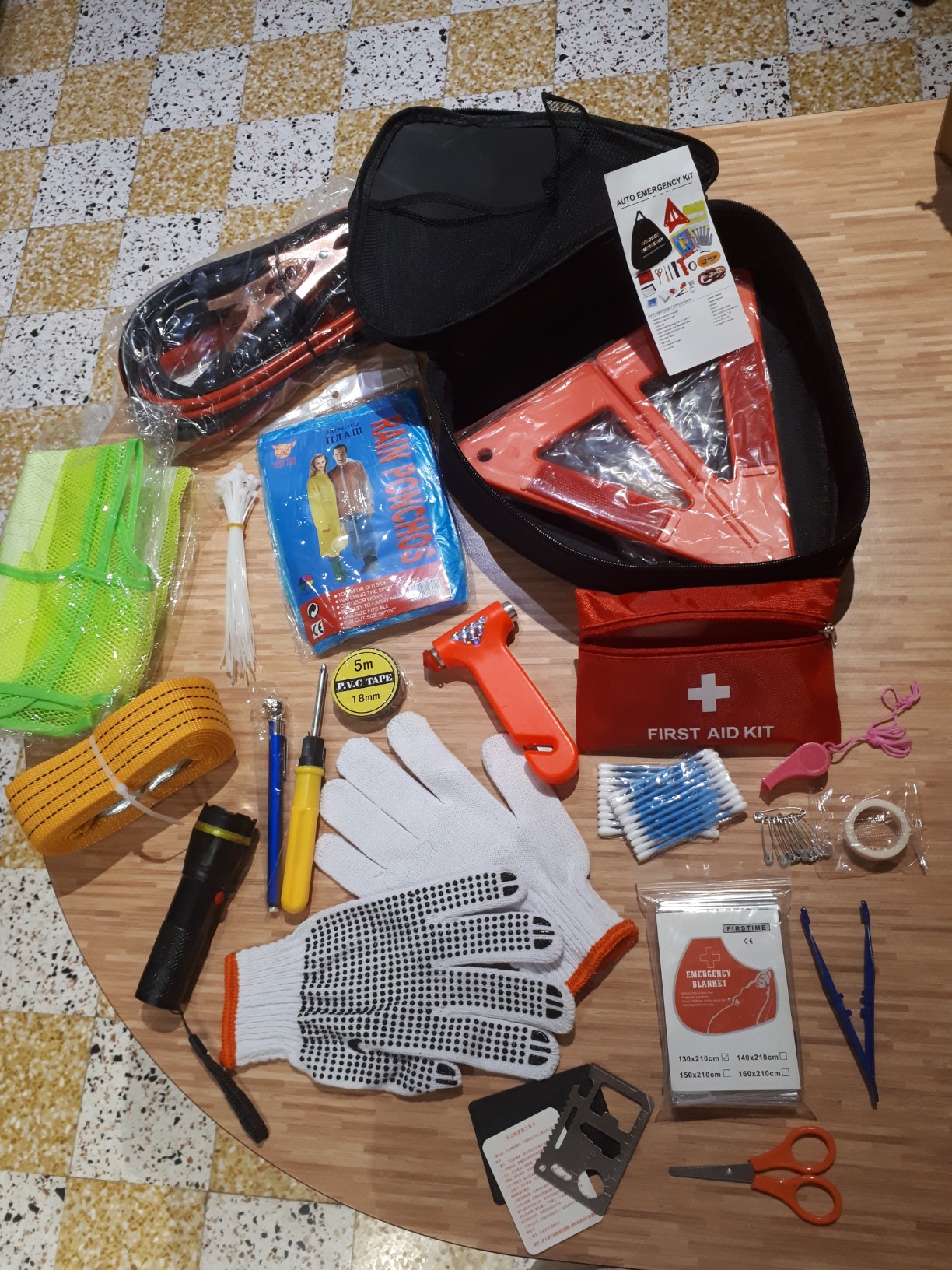 Amazon.fr : Sailnovo Kit Urgence Voiture Kit Securite Voiture Kit De ...