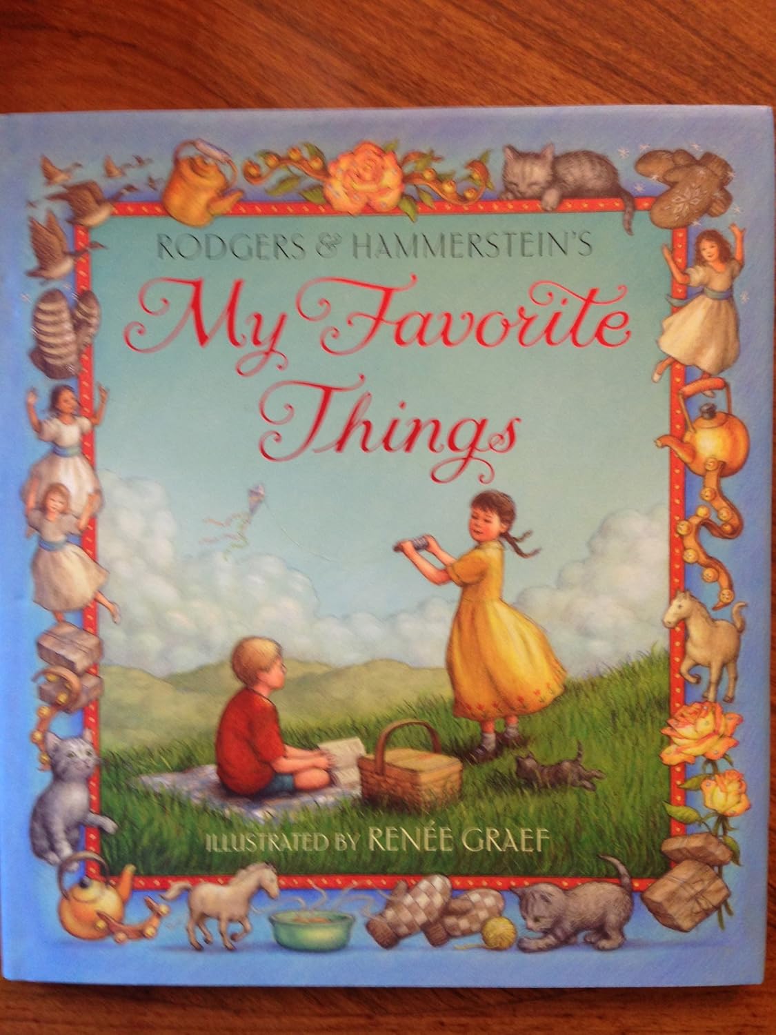Amazon.com: My Favorite Things: 9780060287108: Rodgers, Richard ...