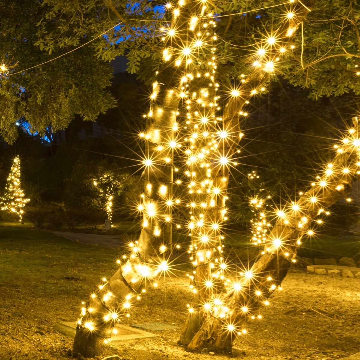 400 LED String Lights 400 LED Solar Christmas Lights Outdoor - 132ft ...