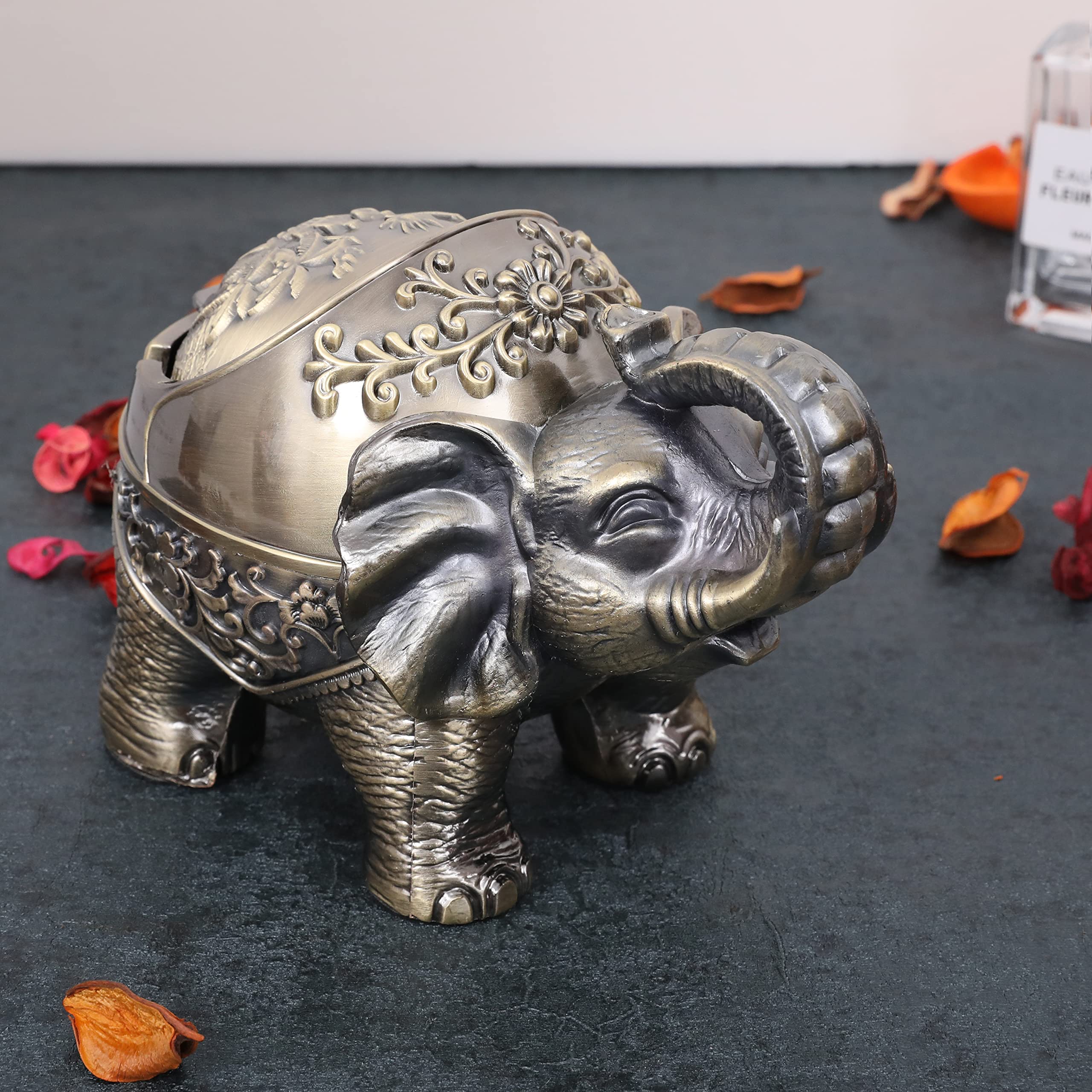 Gusnilo Elephant Ashtray with Lid Windproof Metal Ashtray Outdoor ...