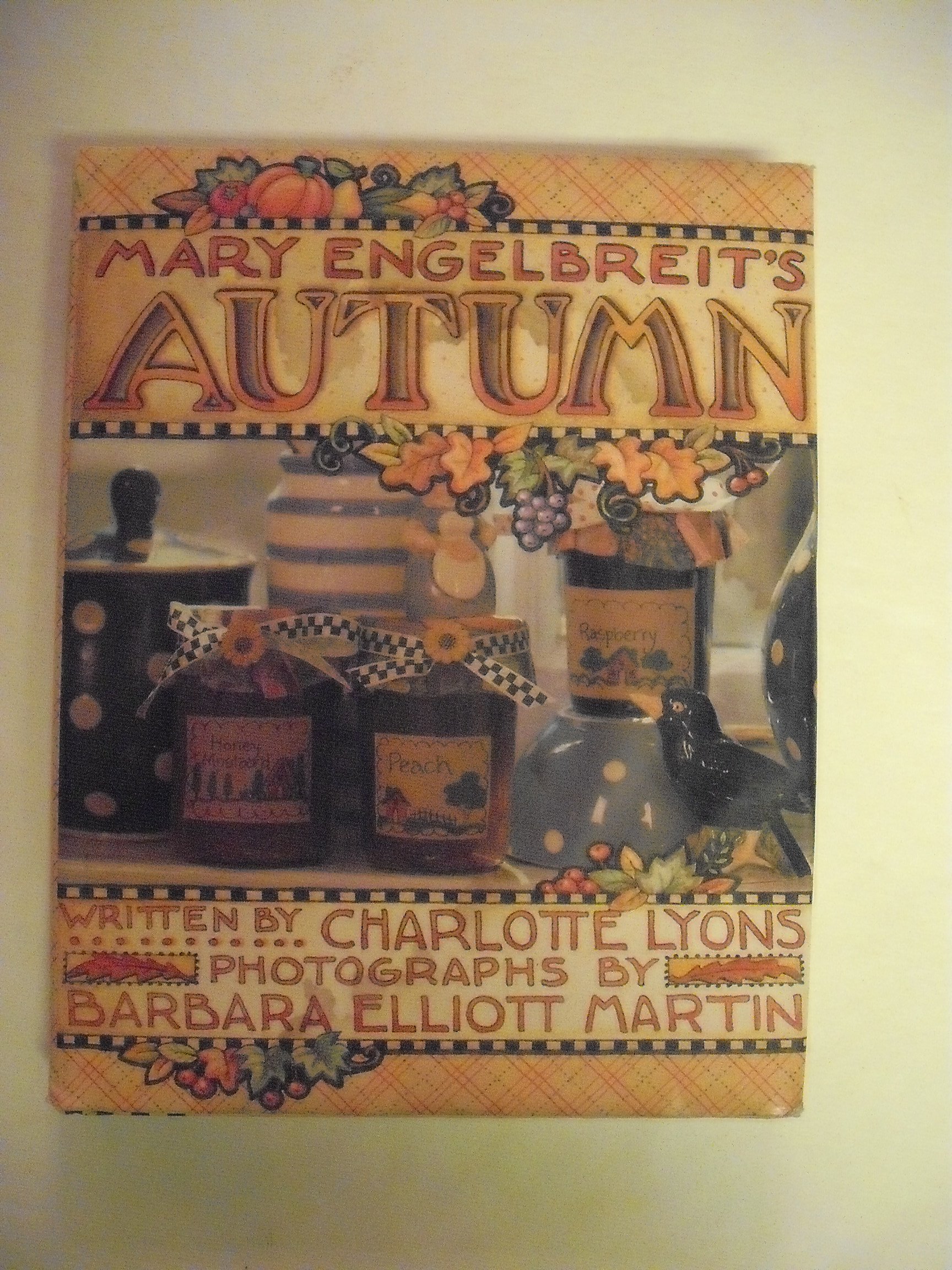 Mary Engelbreit's Autumn: Craft Book: Charlotte Lyons, Mary Engelbreit ...