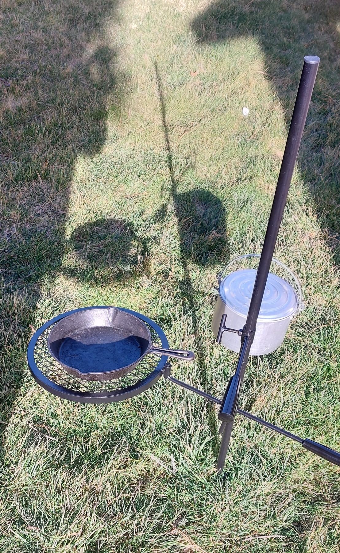 Amazon.com: VEVOR Swivel Campfire Grill, Fire Pit Grill Grate over Fire ...