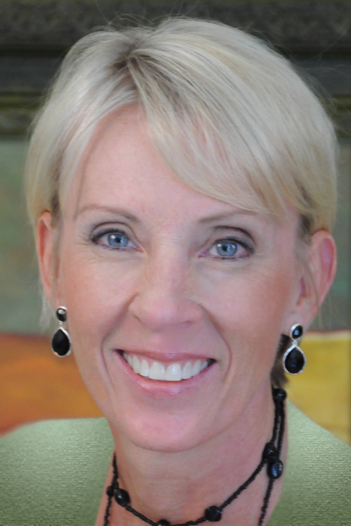 Amazon.com: Cathy Helowicz: books, biography, latest update