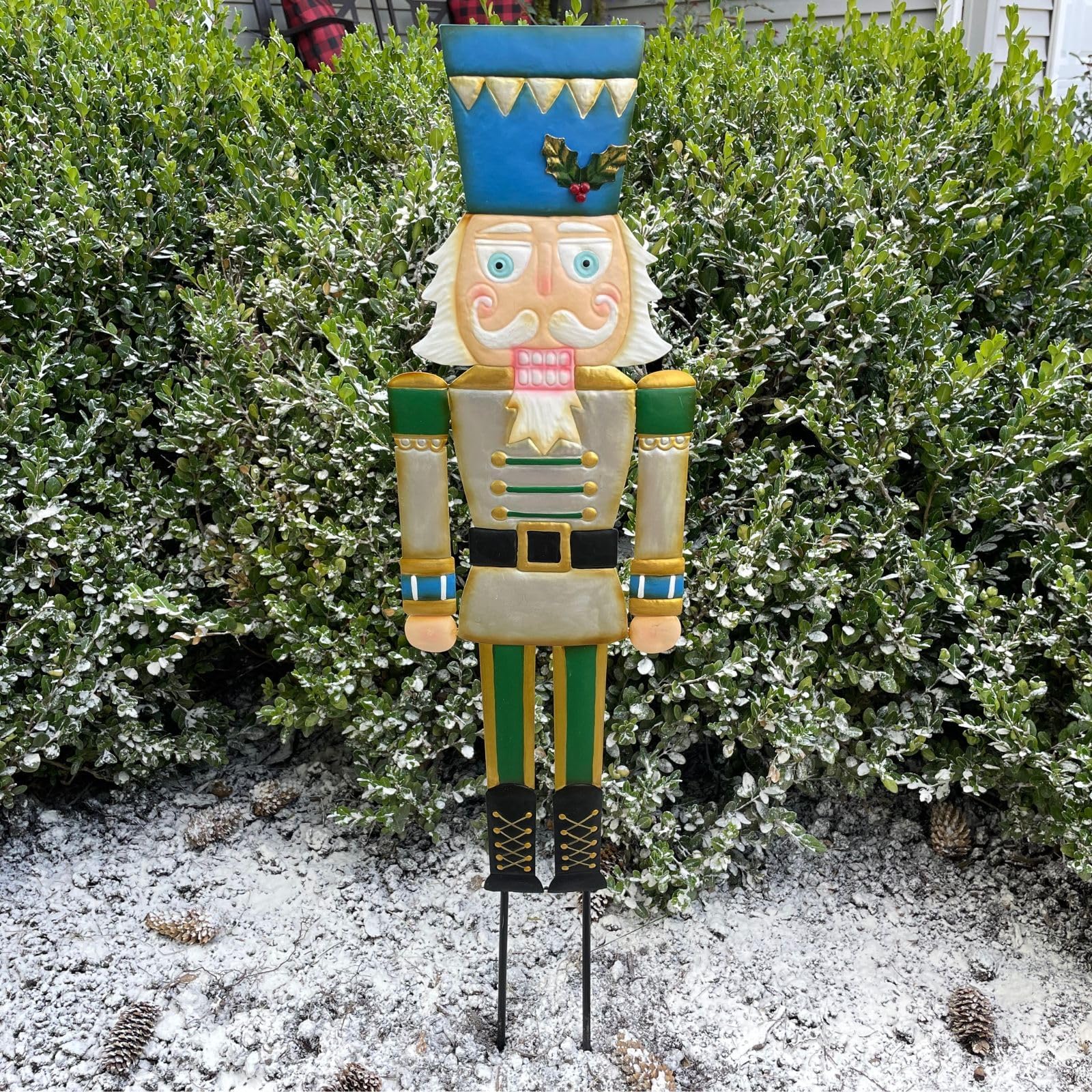 Amazon.com: Clovers Garden Christmas Elf Girl Yard Stake Metal Lawn ...