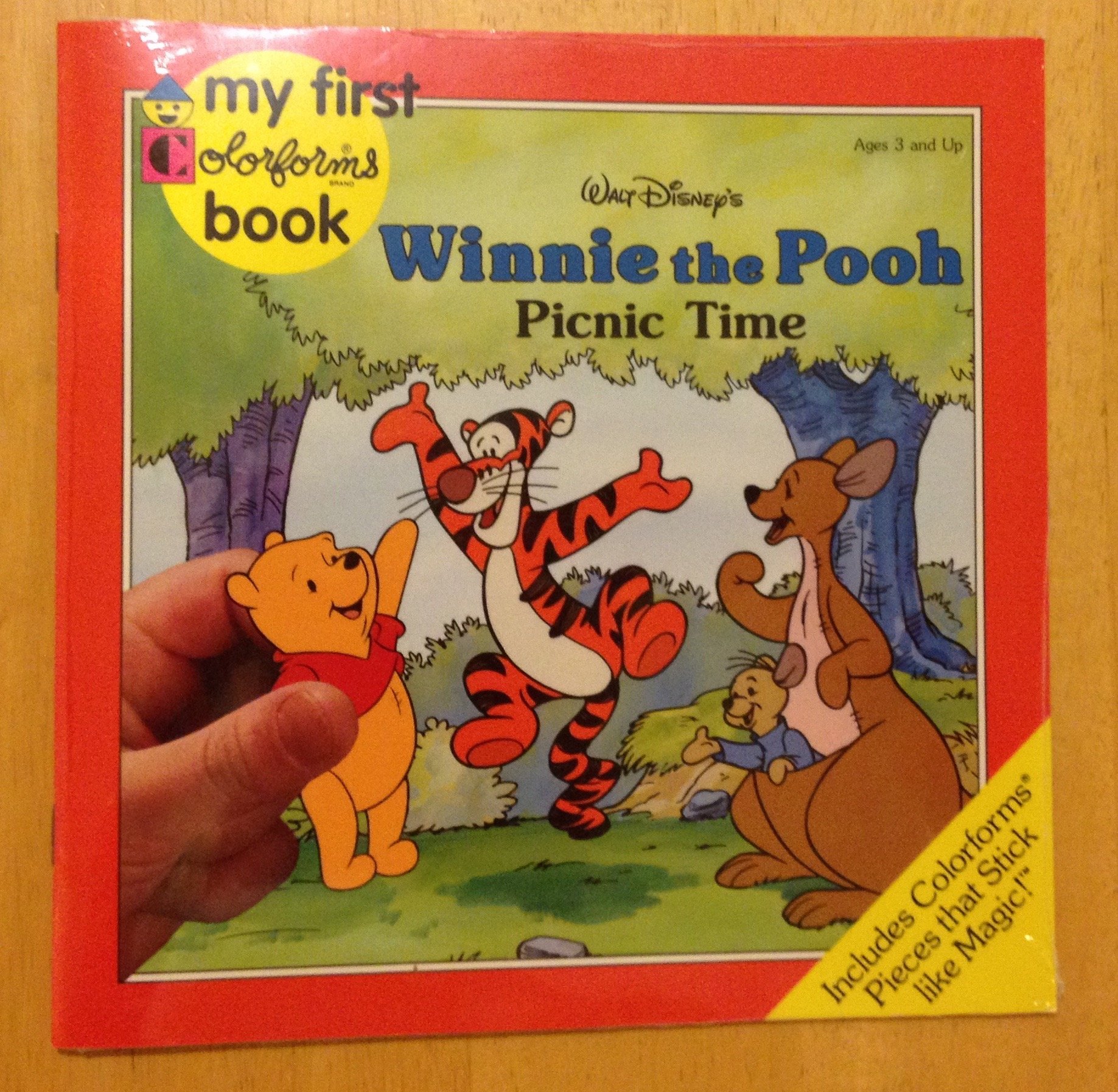 Winnie the Pooh: Picnic Time (My First Colorforms Book): Ann Braybrooks ...