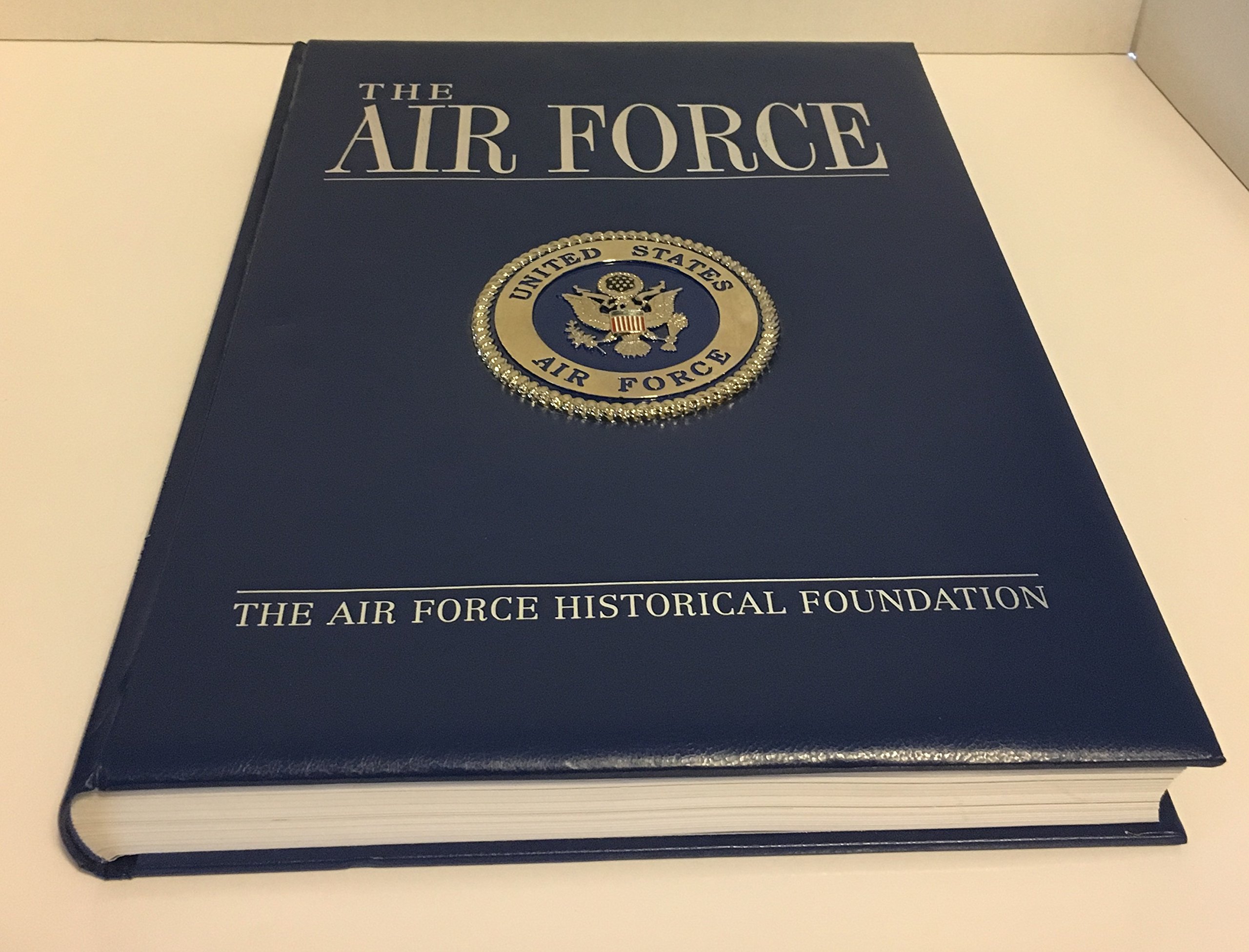Air Force (U.S. Military Series): Mccarthy, James: 9780883636374 ...