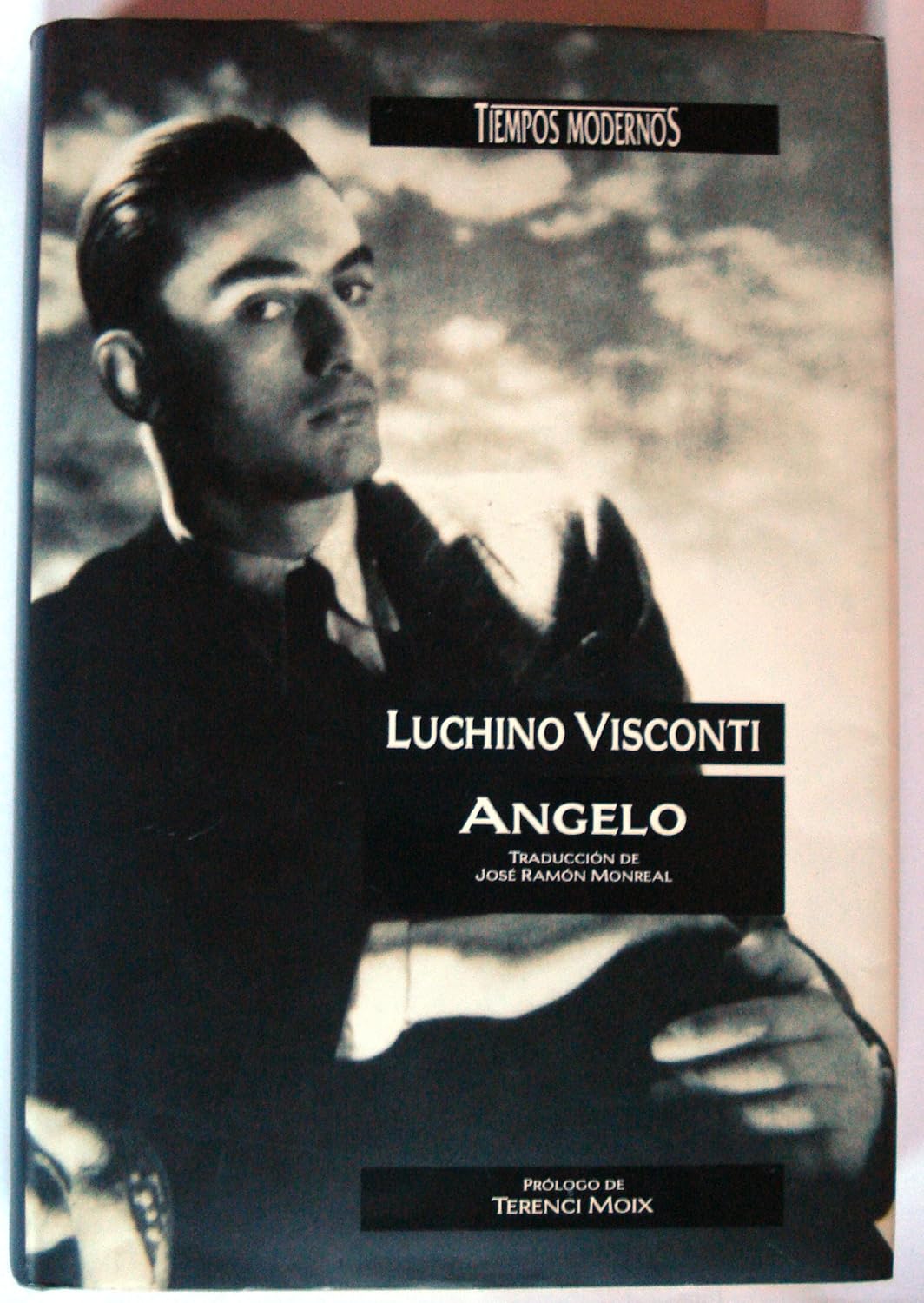 Angelo : Amazon.in: Books