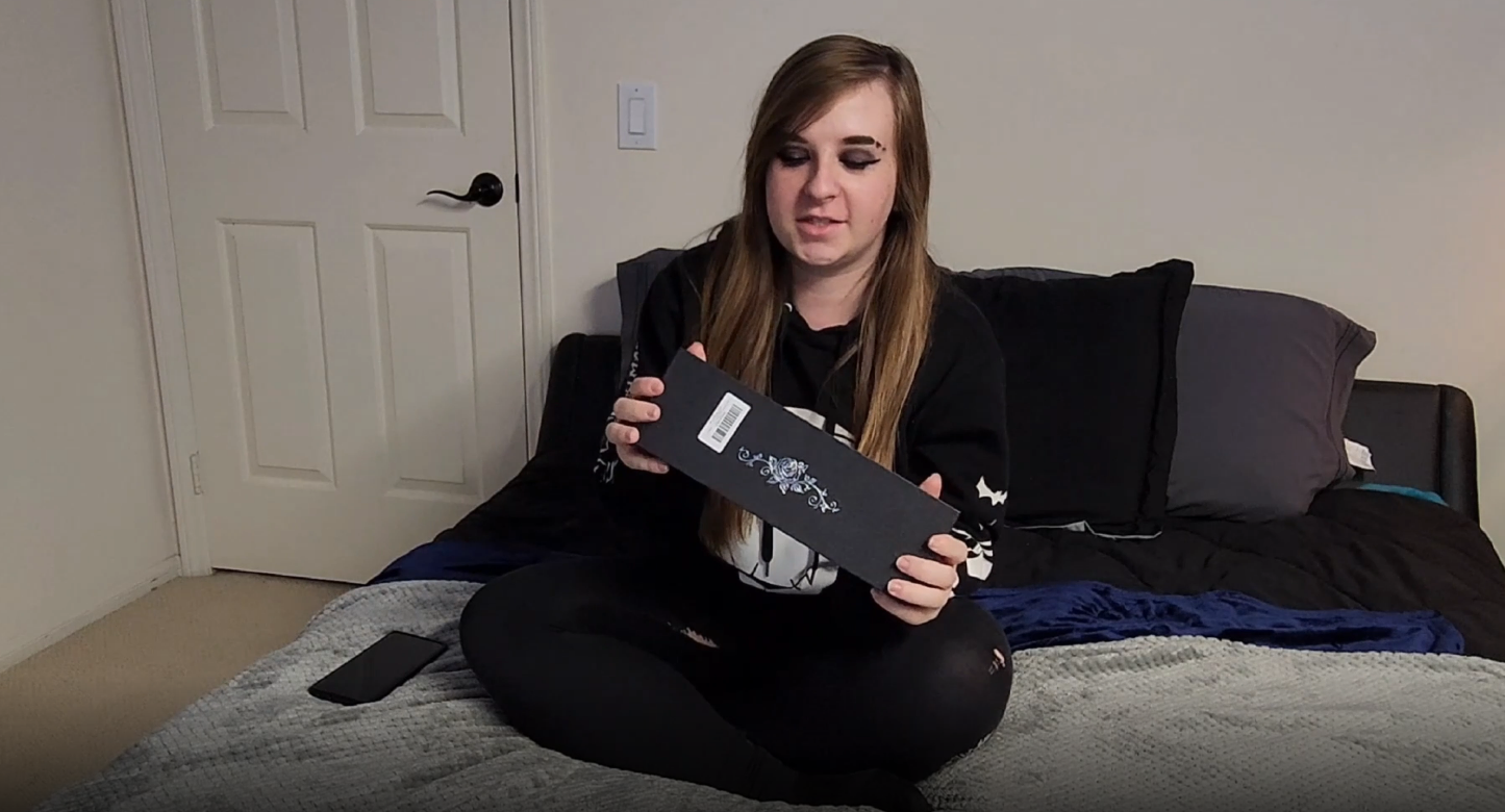 Watch Rabbit thrusting vibrator on Amazon Live