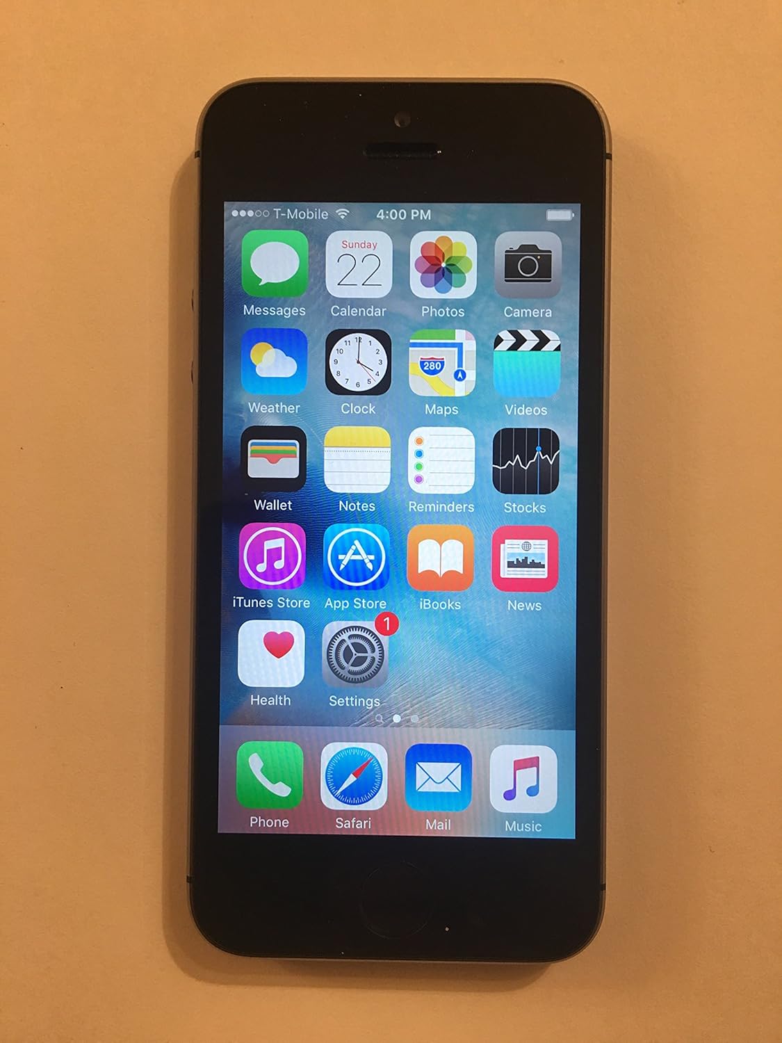 Amazon.com: Apple iPhone 5S 64GB (Space Gray) Factory Unlocked GSM ...