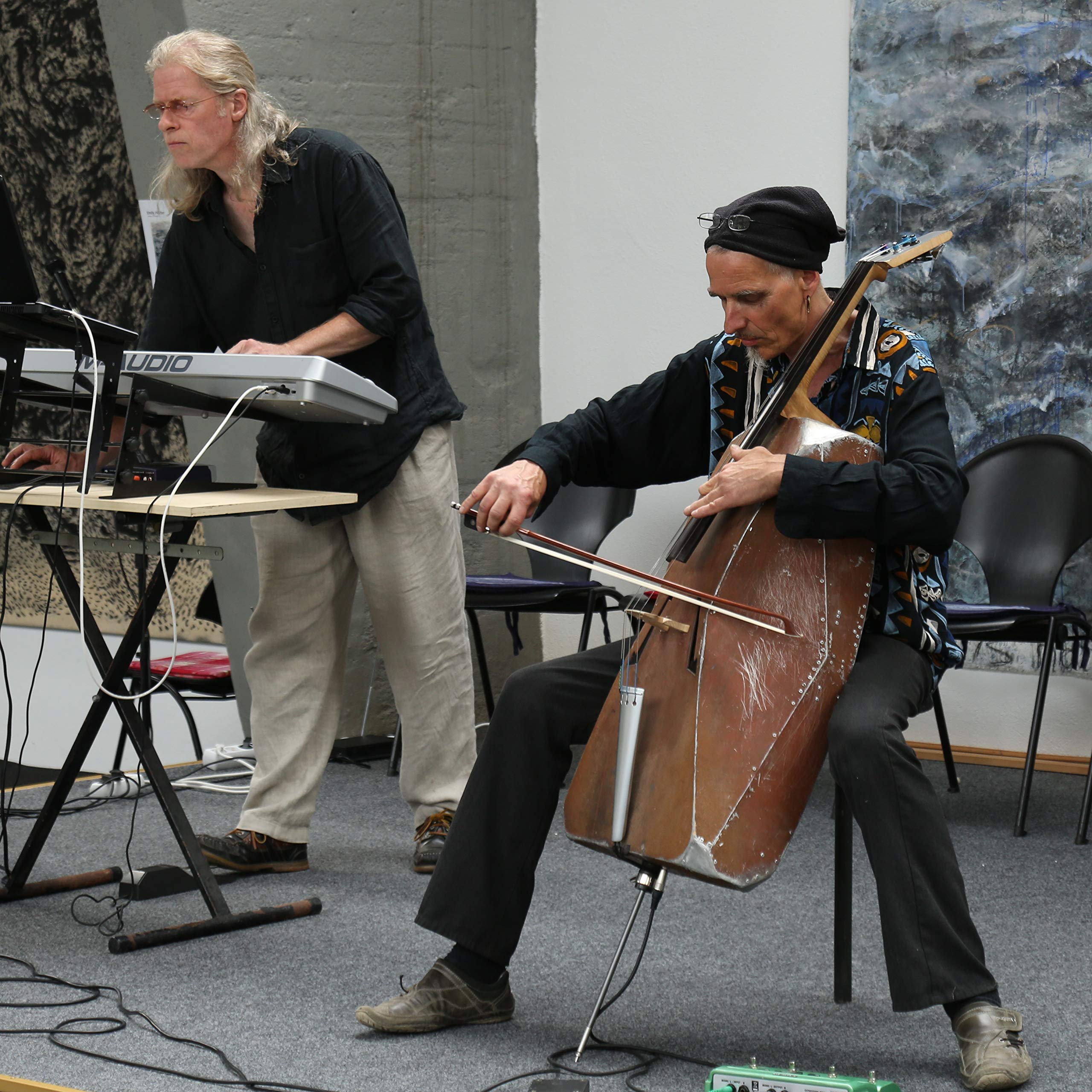 196 Hz (Pt. 2) song by Dustin O'Halloran from Música de Relajación y ...