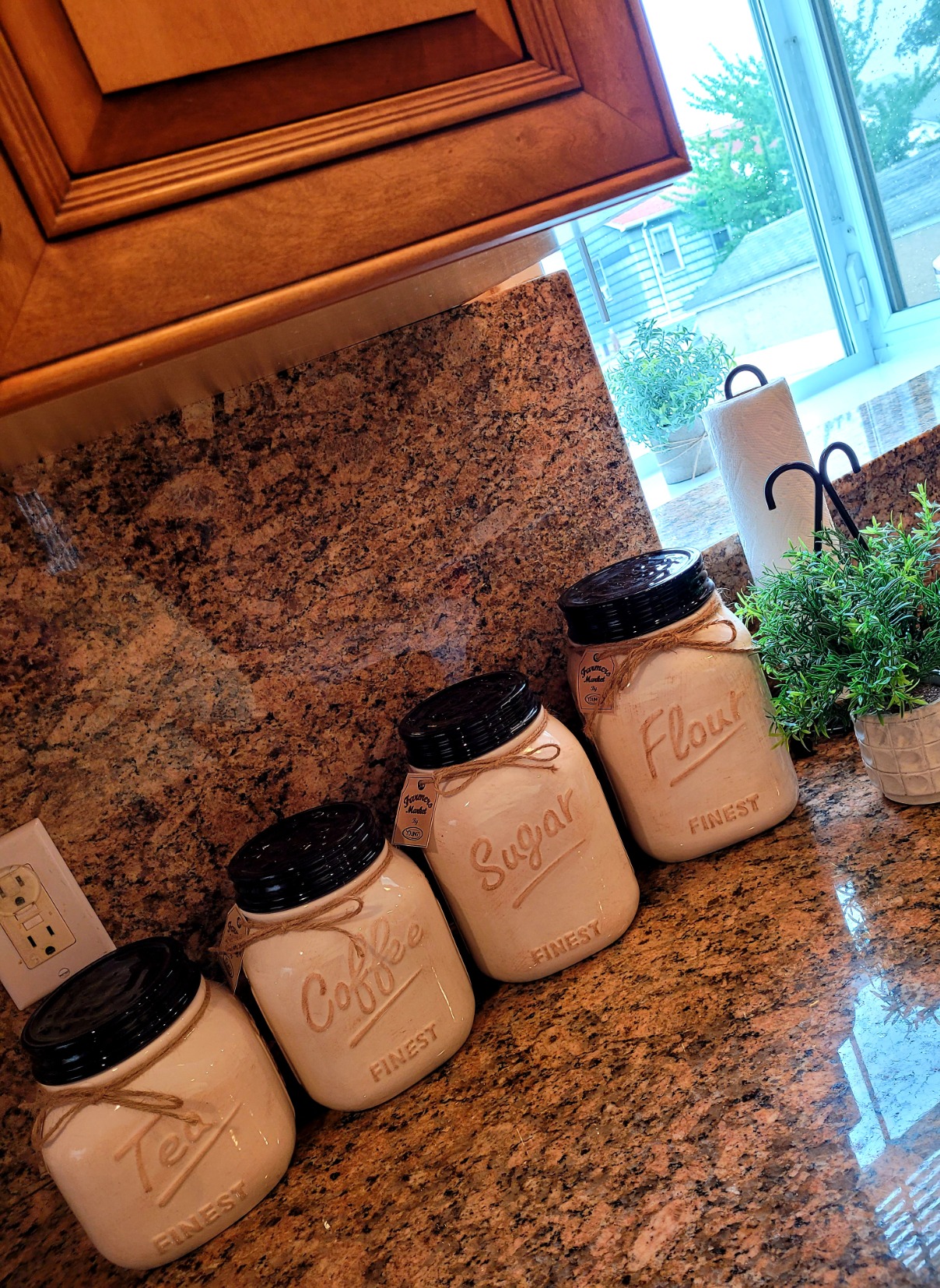 Amazon.com: Young's 4 Piece Ceramic Country Canister Set, 10.75" : Home ...